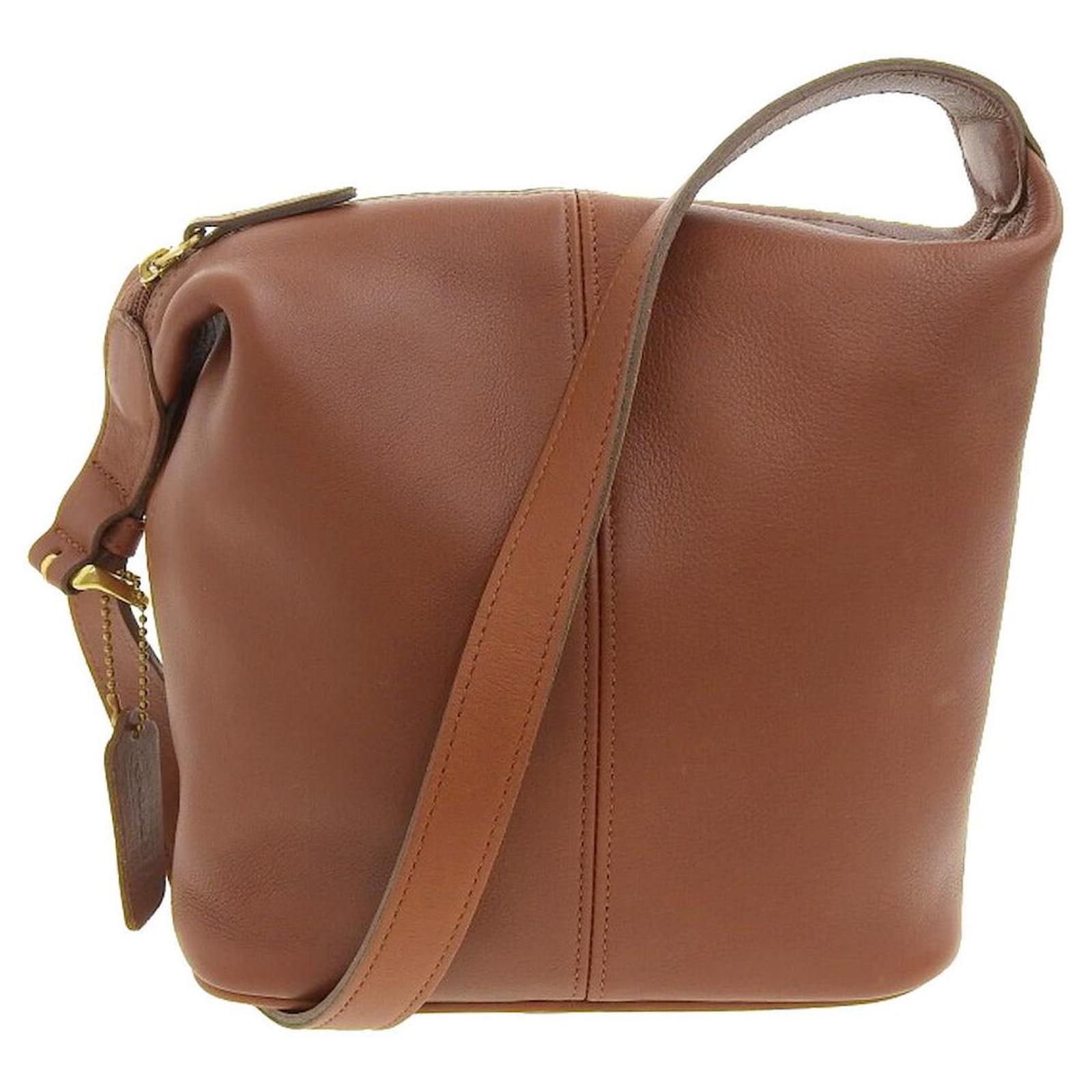 Coach Leather Shoulder Bag Brown ref.1827279 - Joli Closet