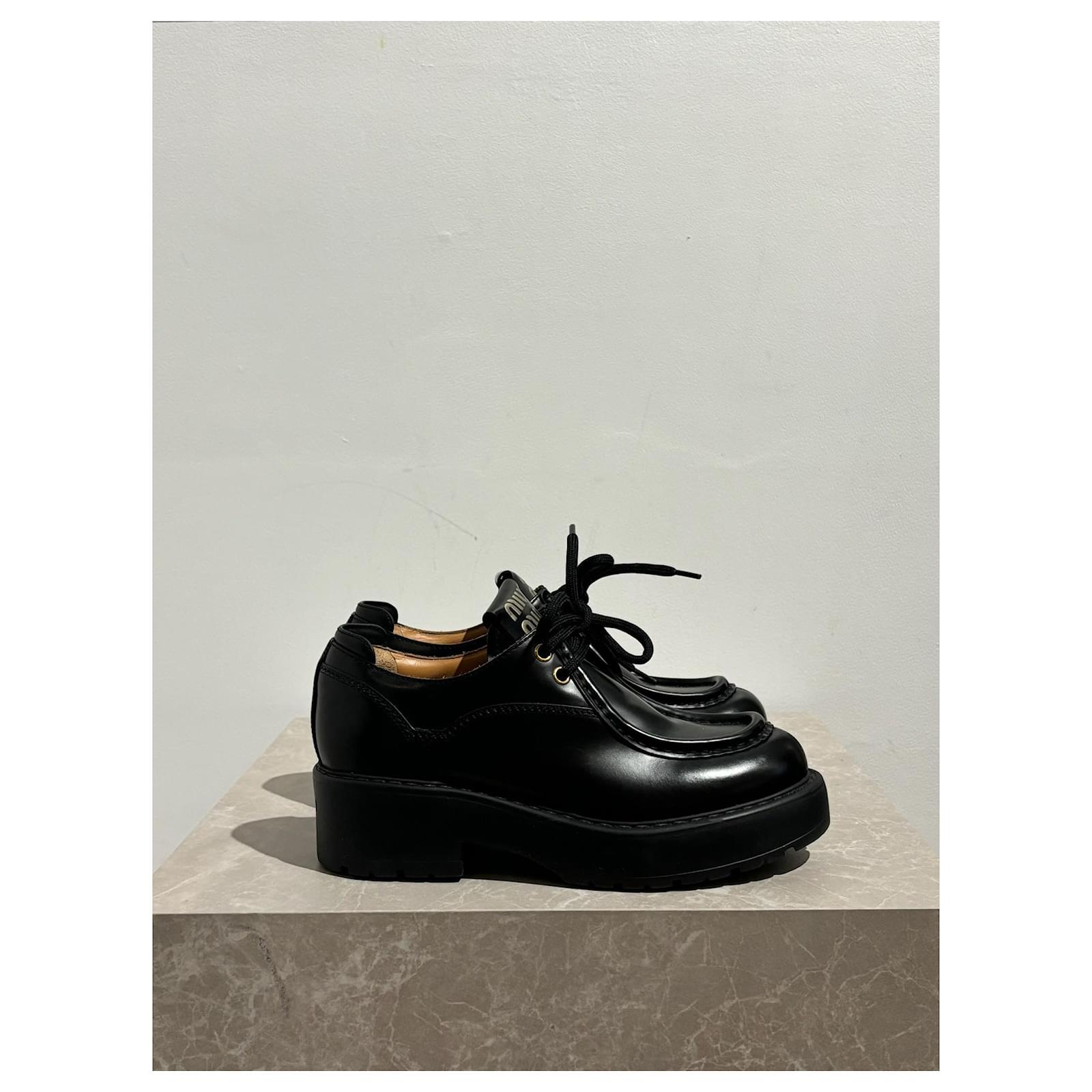 MIU MIU Mules & clogs T.EU 36.5 Leather Black ref.1843046 - Joli Closet