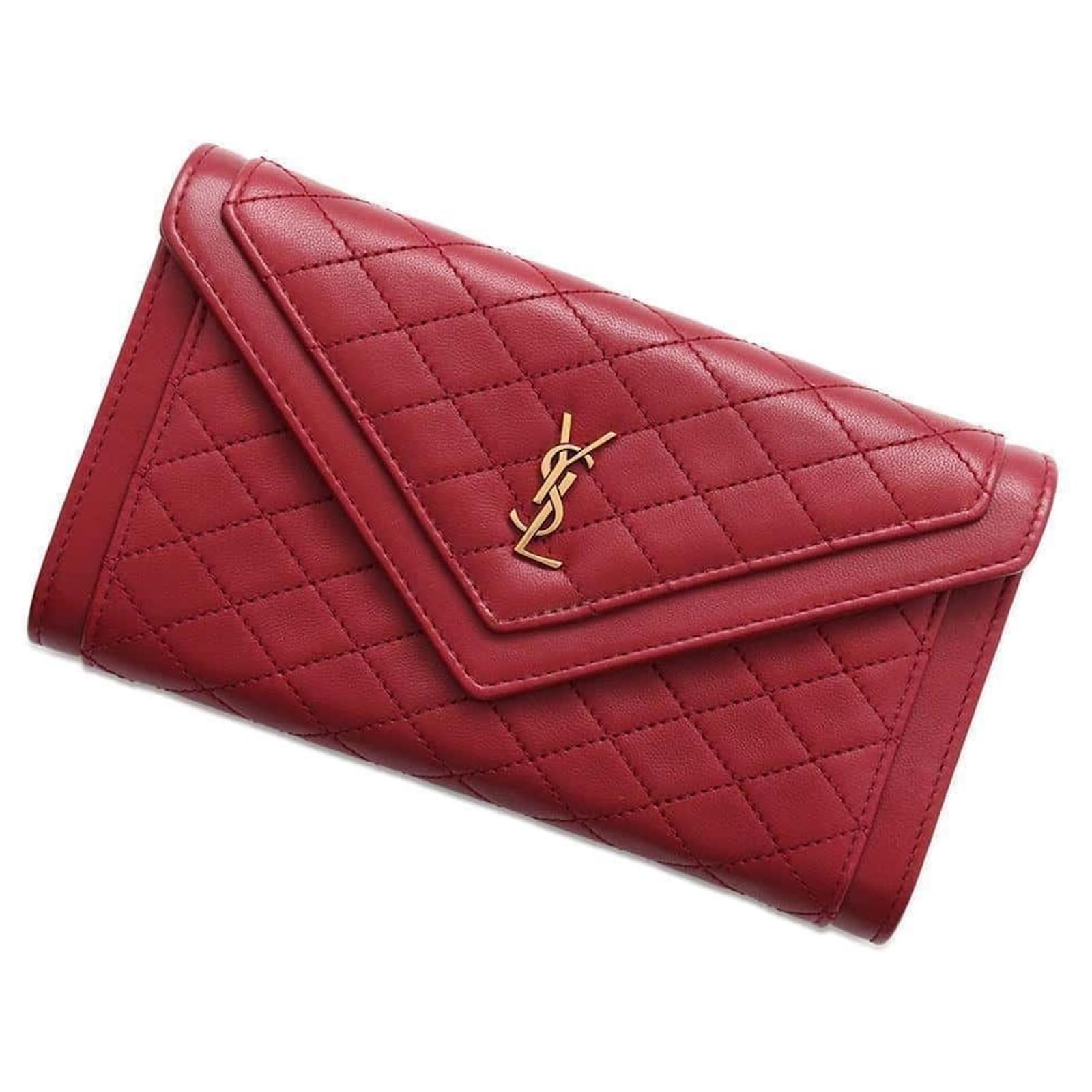 Yves Saint Laurent Red Leather Long Wallet ref.1862794 - Joli Closet