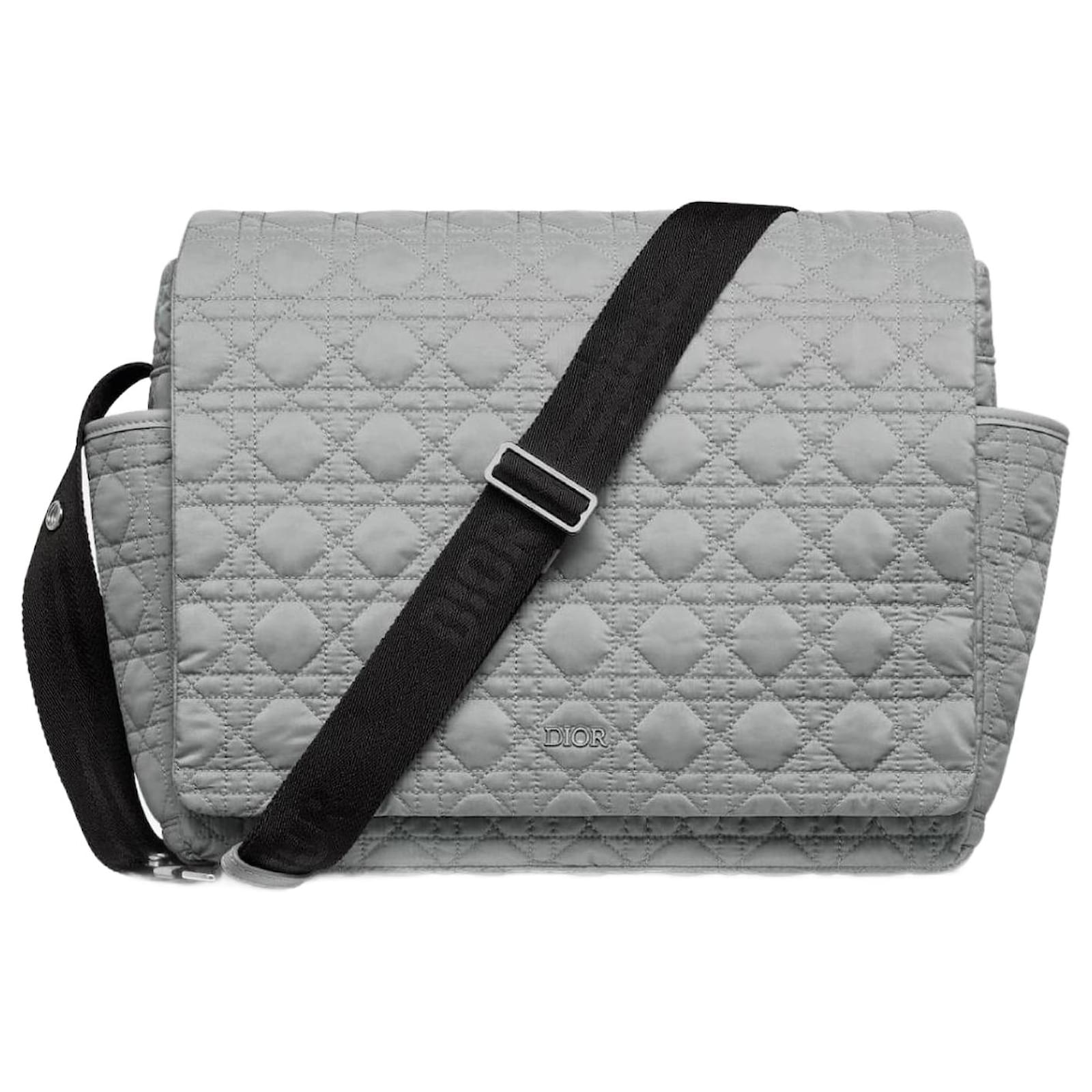 Dior diaper bag gray color Grey Cloth ref.1869648 - Joli Closet