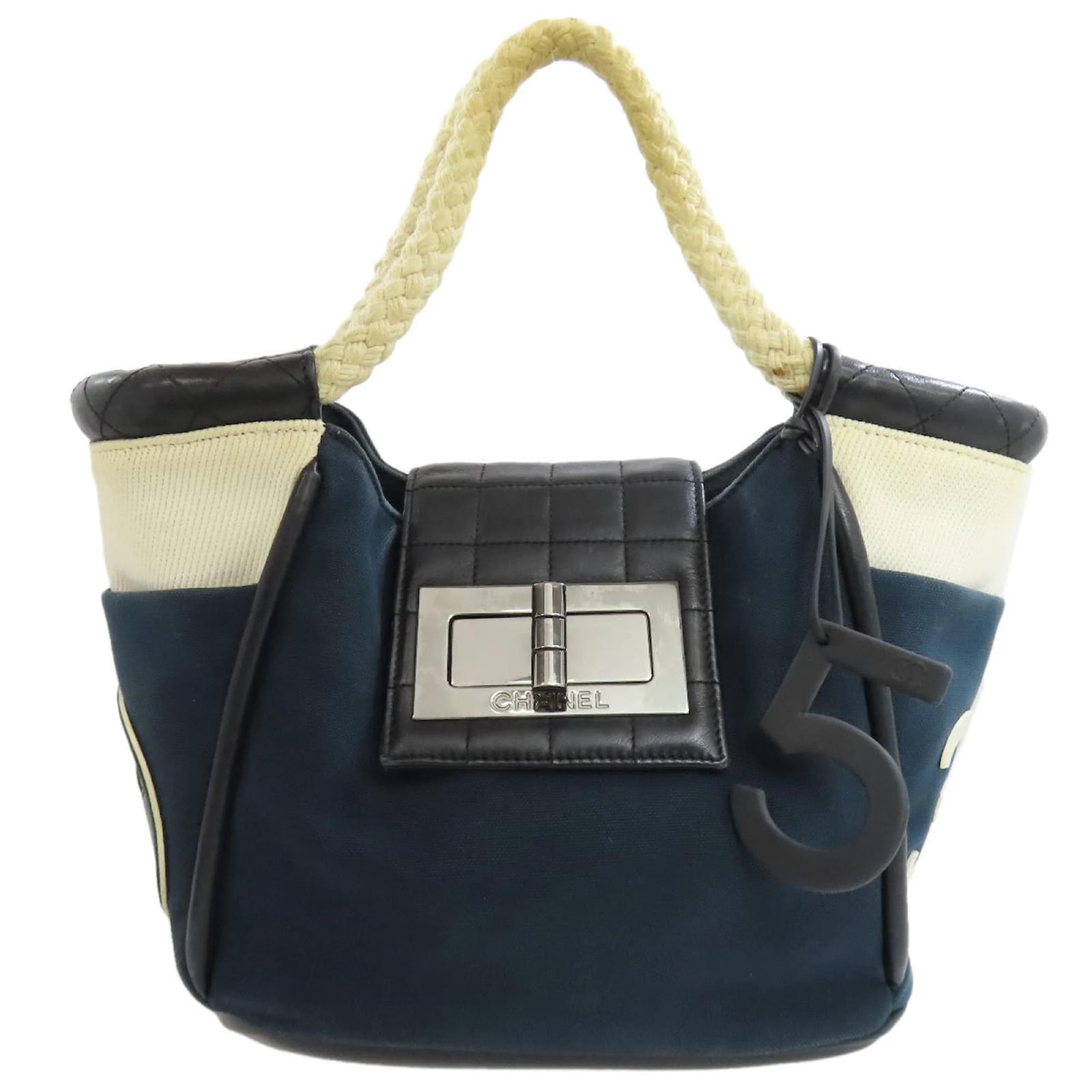Chanel Chocolate Bar Rope Handle Handbag Navy blue Cloth ref.1872704 ...