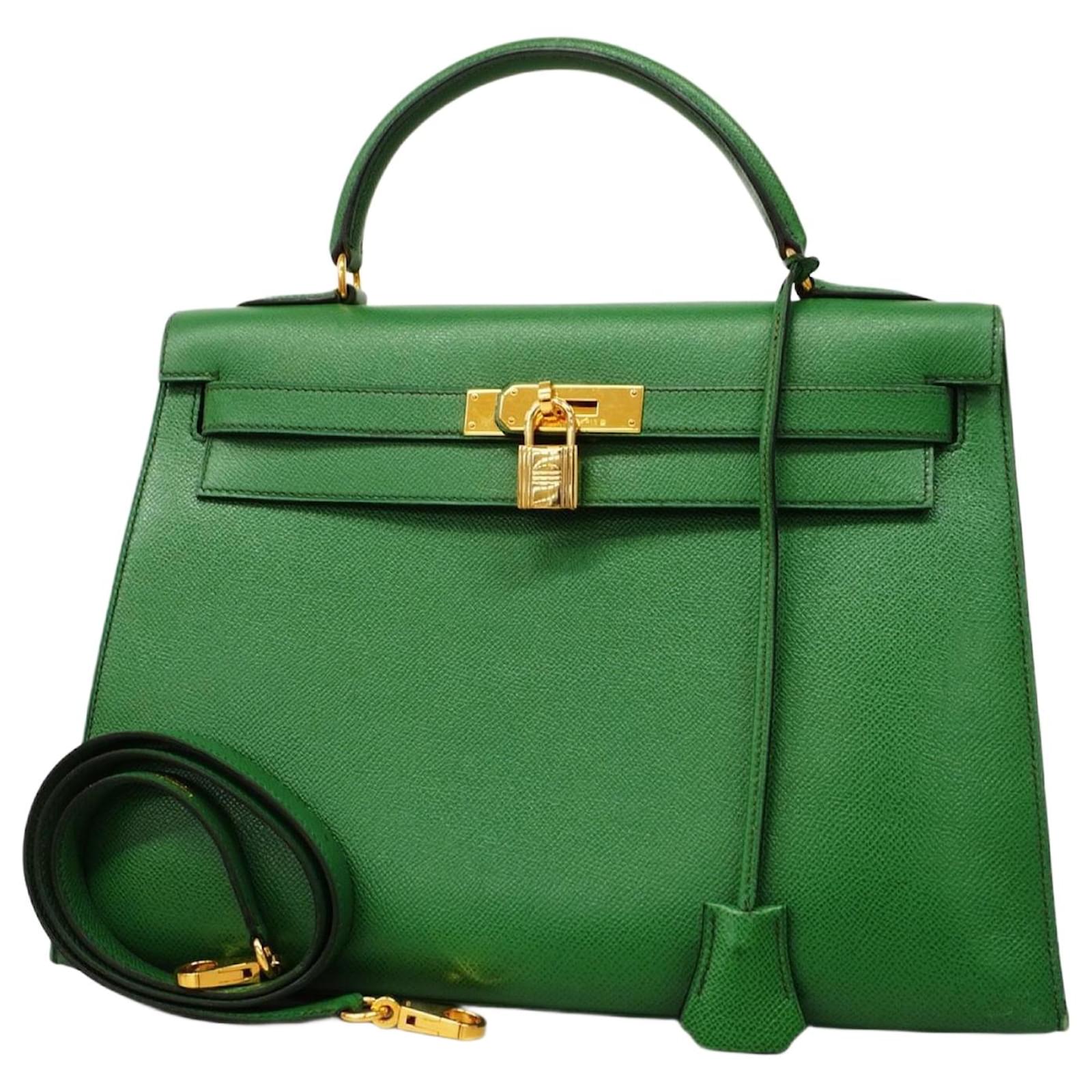 Hermès Hermes Kelly 32 Handbag in Green Leather ref.1888963 - Joli Closet