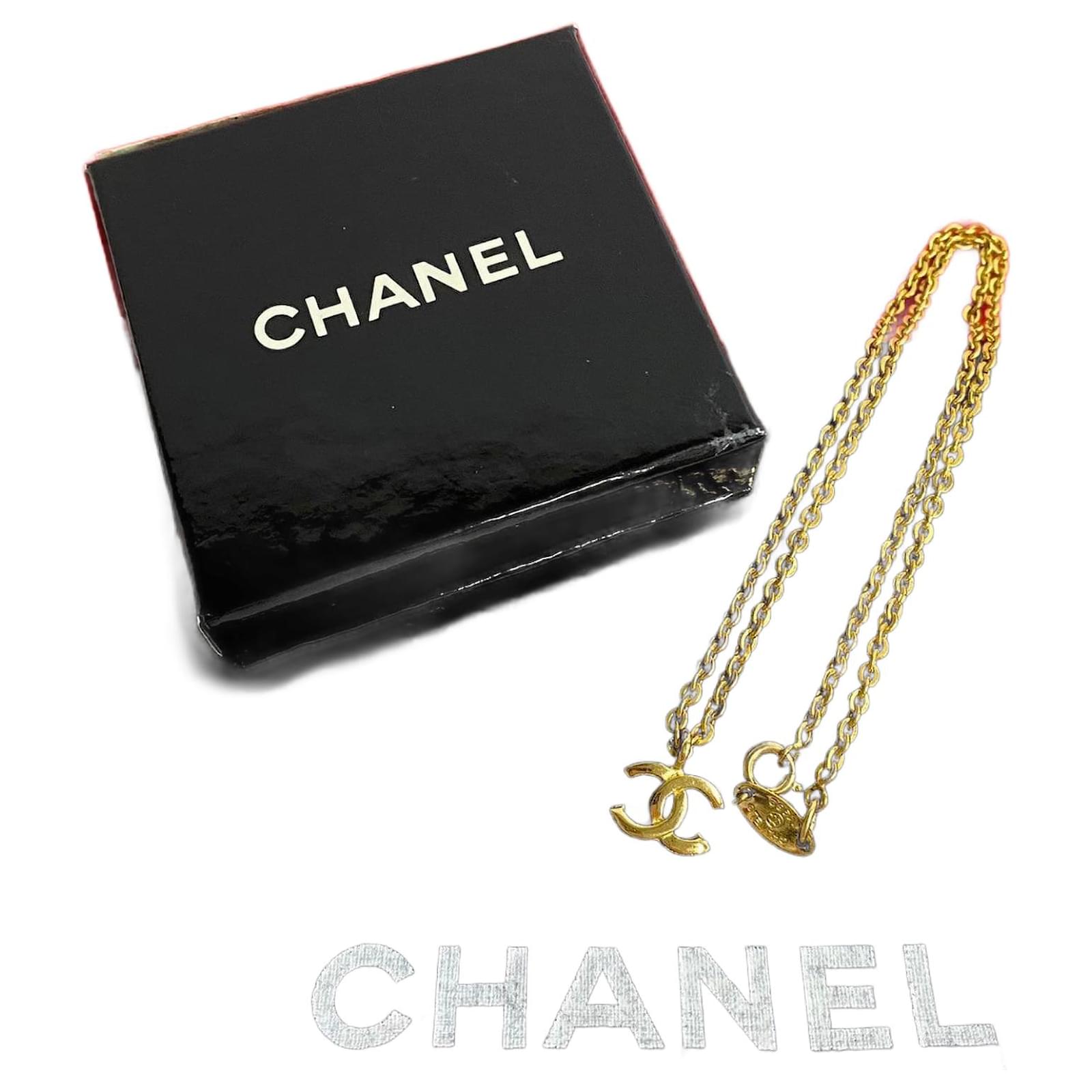 Chanel Vintage 1982 Coco Mark Chain Necklace Golden Metallic Metal ref ...