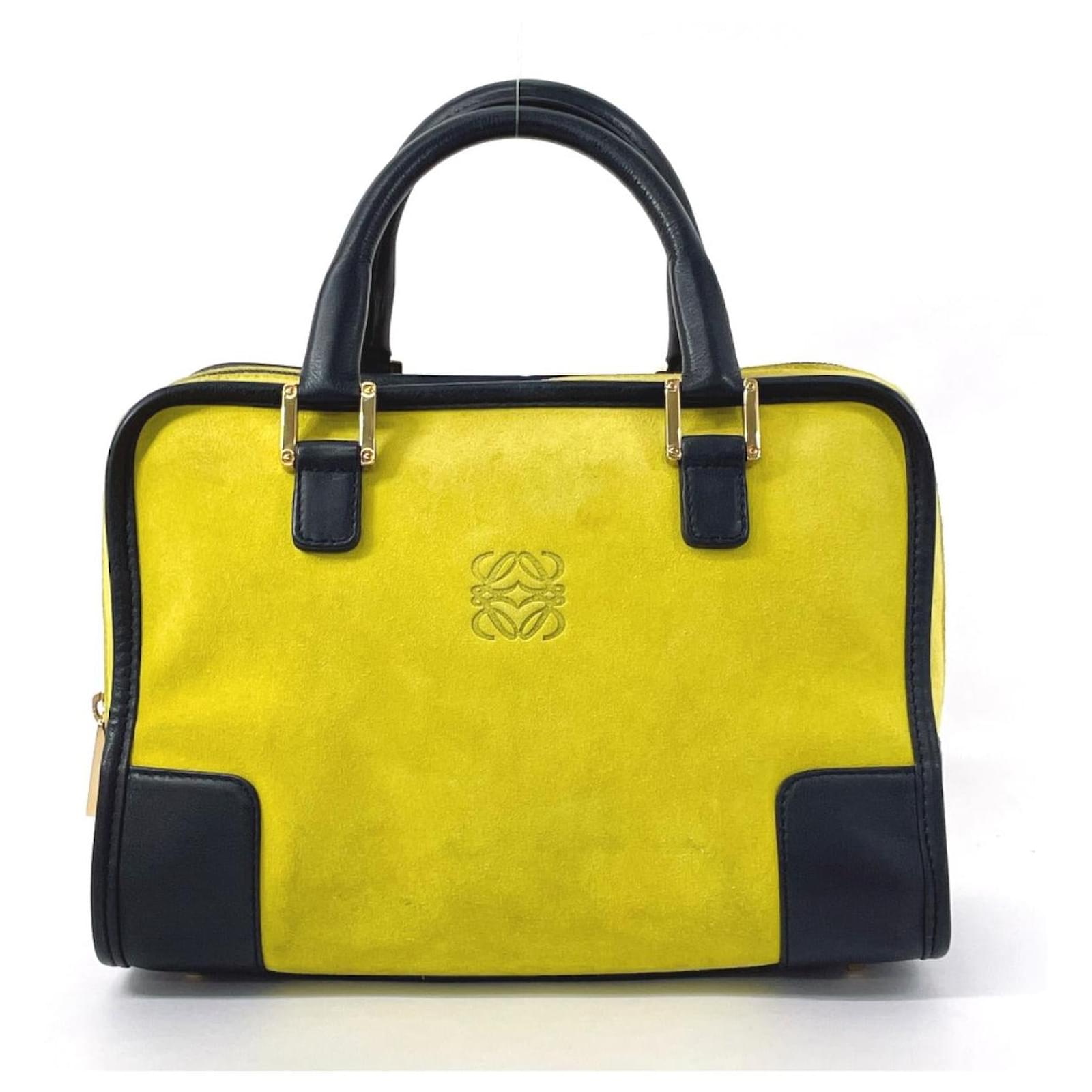 Loewe Suede Leather Amazona 28 Handbag Yellow ref.1902216 - Joli Closet