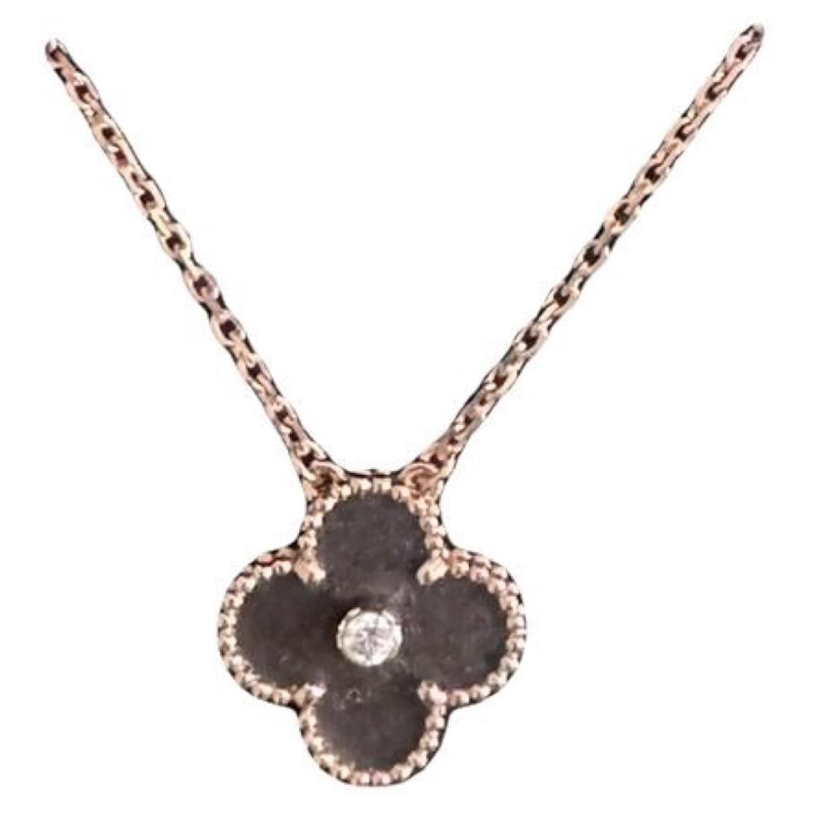 Van Cleef & Arpels Necklaces Multiple colors Gold ref.1903555 - Joli Closet