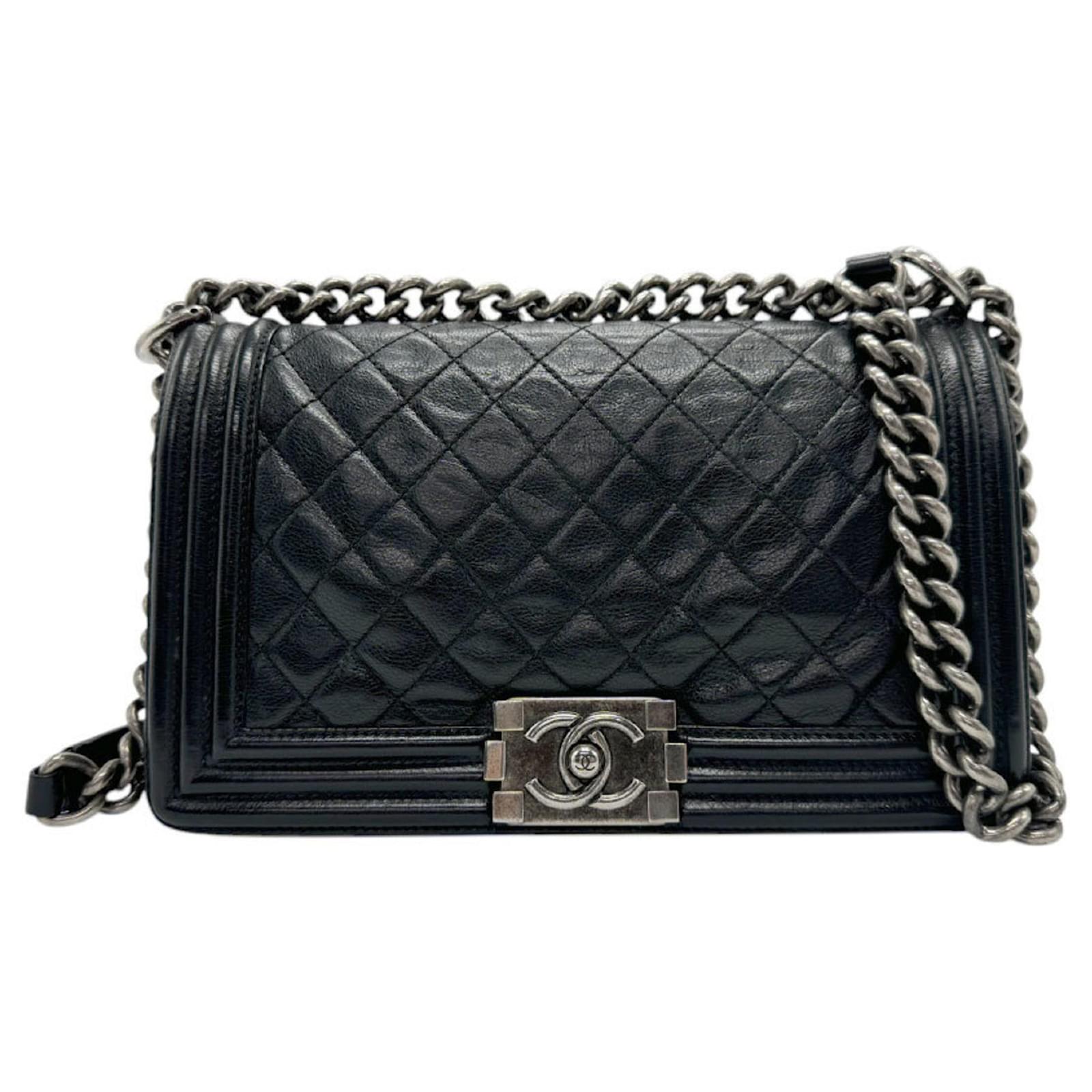 Chanel Boy Black Leather ref.1916943 - Joli Closet
