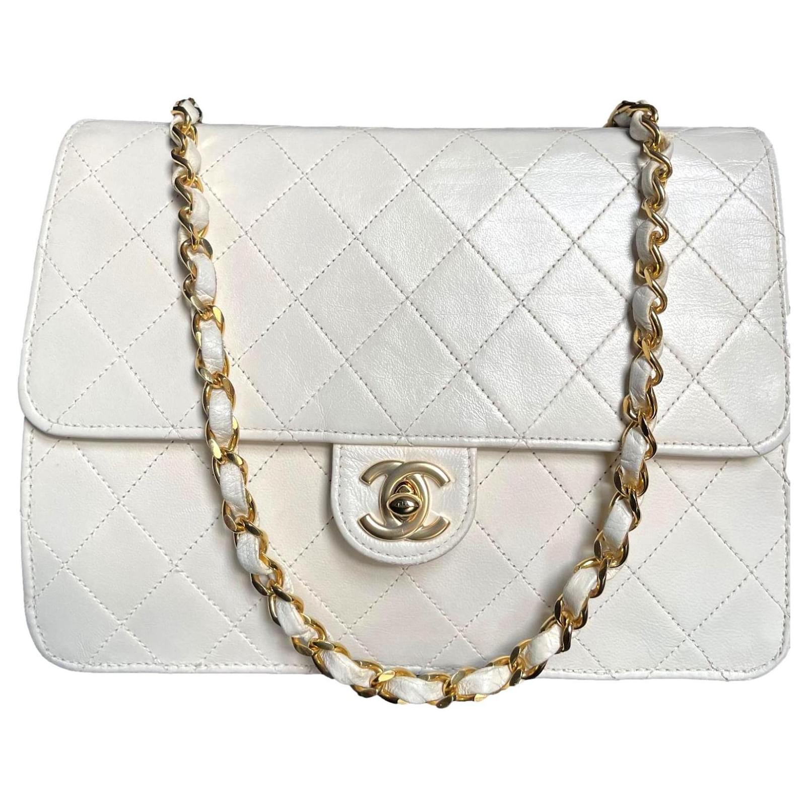 Chanel Vintage single flip 24k bag Beige Leather ref.1918510 - Joli Closet