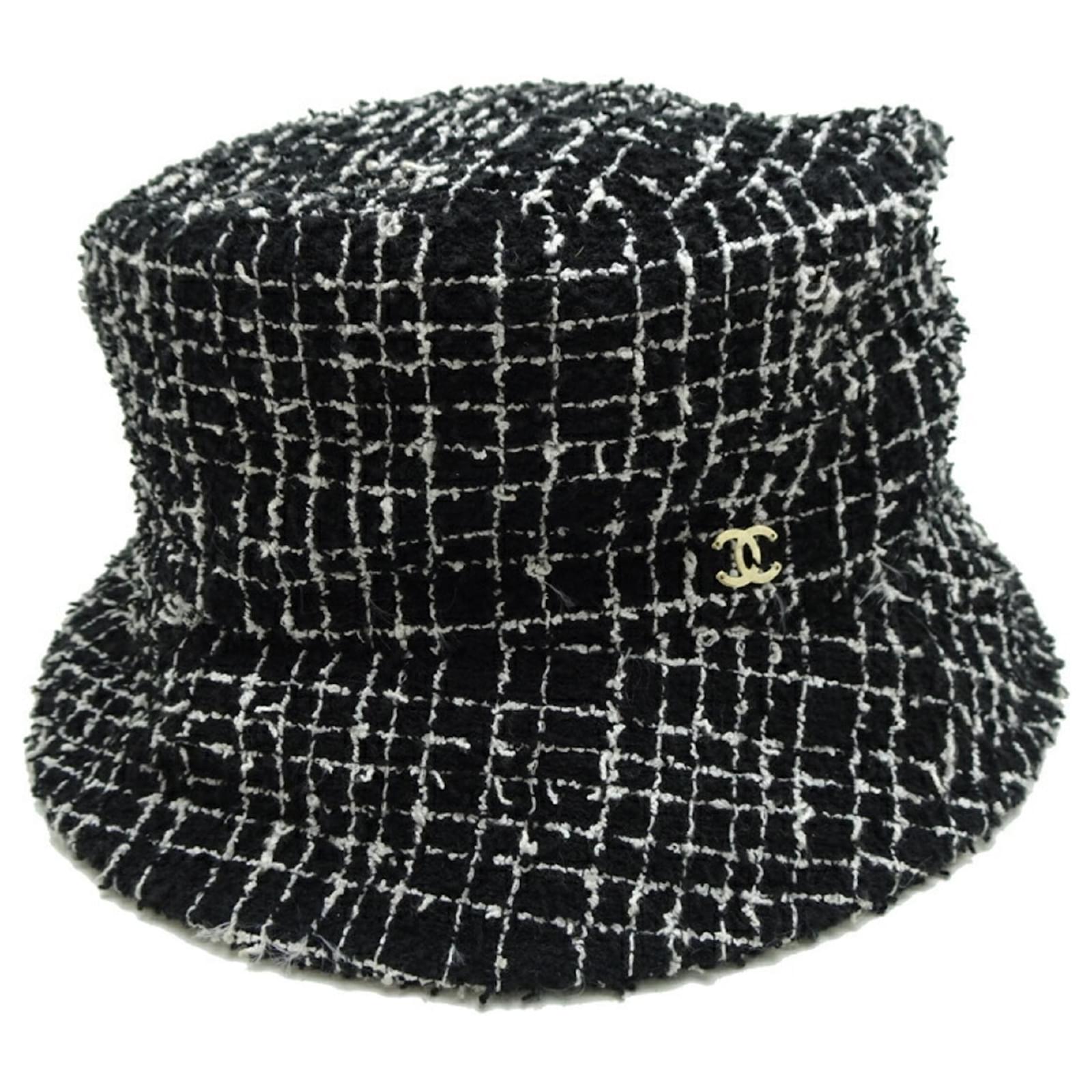 Chanel Tweed Bucket Hat Black White Cotton Polyamide ref.1927882 - Joli ...