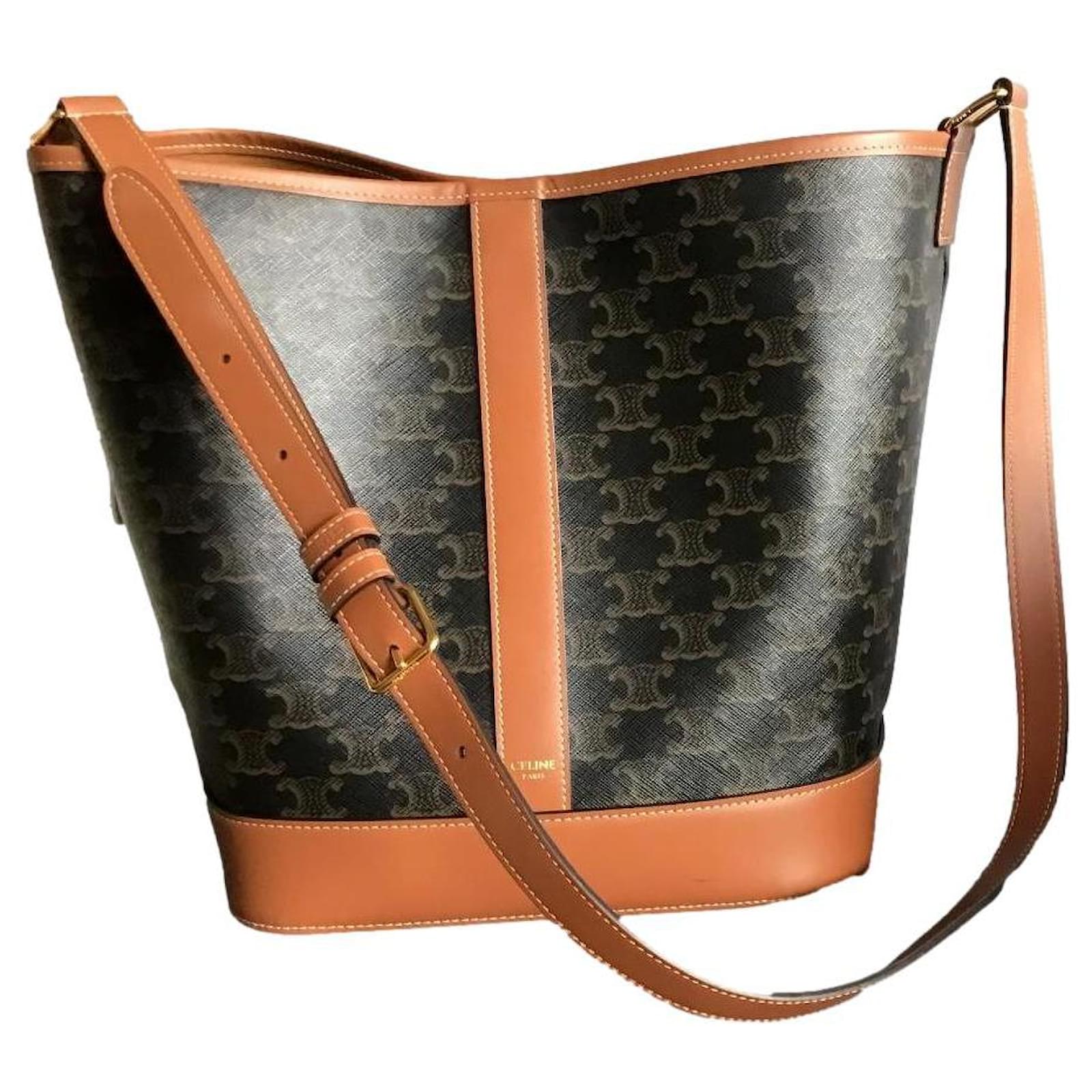 Céline CELINE medium bucket bag Cloth ref.1932866 - Joli Closet