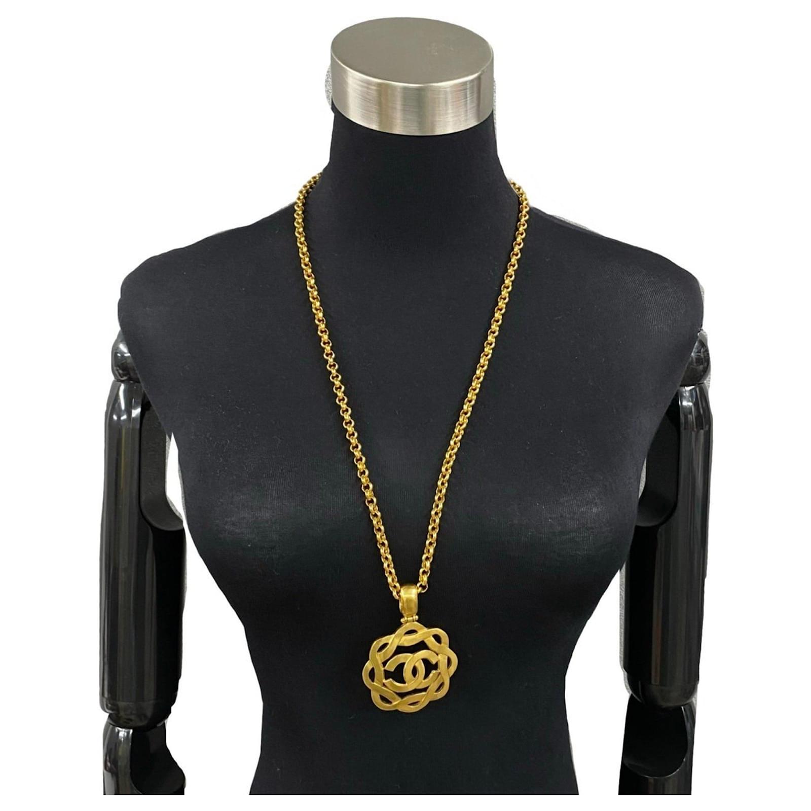 Chanel Coco Mark Golden Gold-plated ref.1939099 - Joli Closet