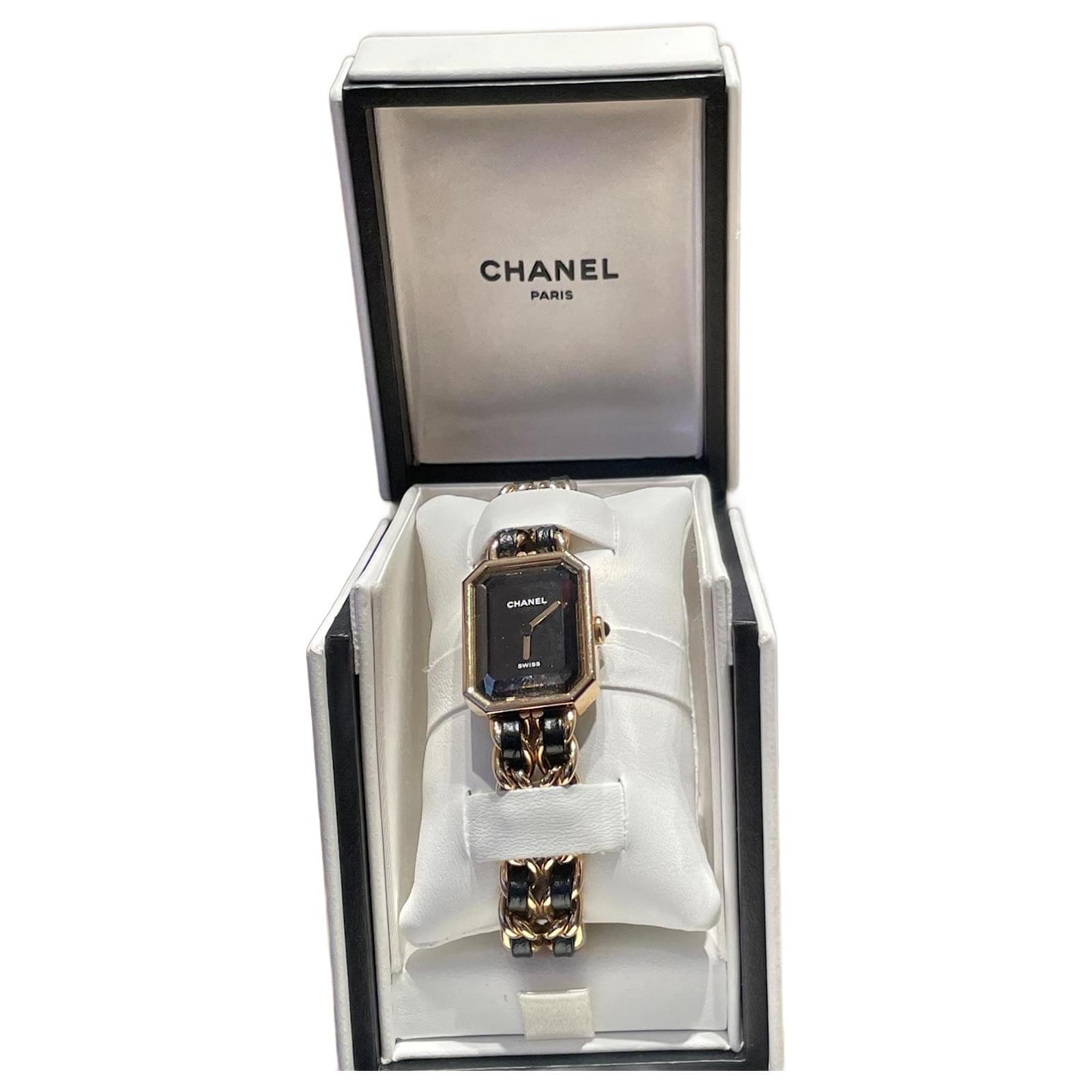Première Chanel First Black Golden Leather Metal ref.1941519 - Joli Closet