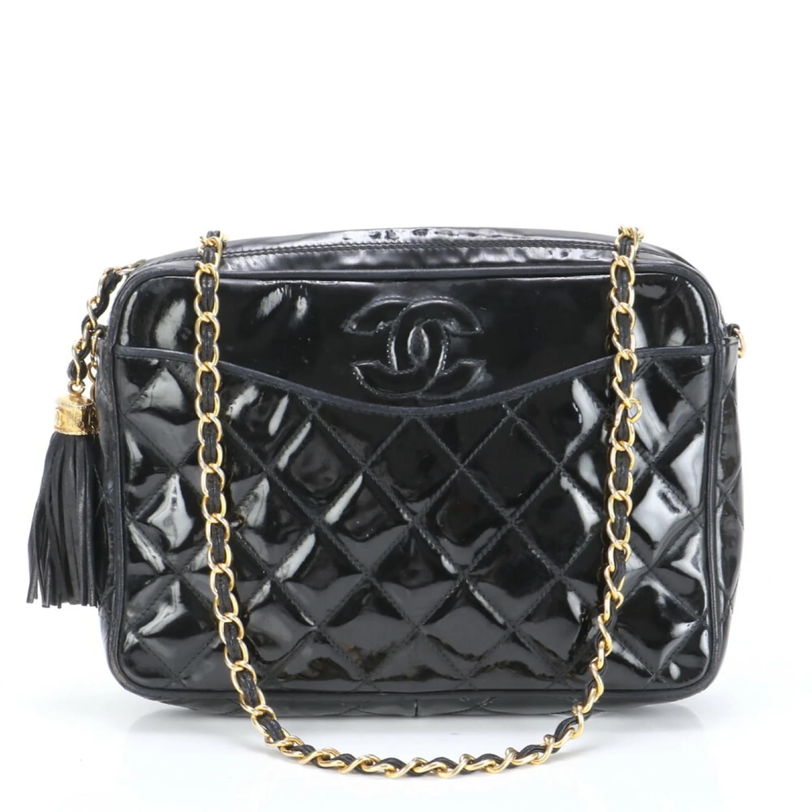 Chanel Matelasse Leather Shoulder Bag Black ref.1946327 - Joli Closet