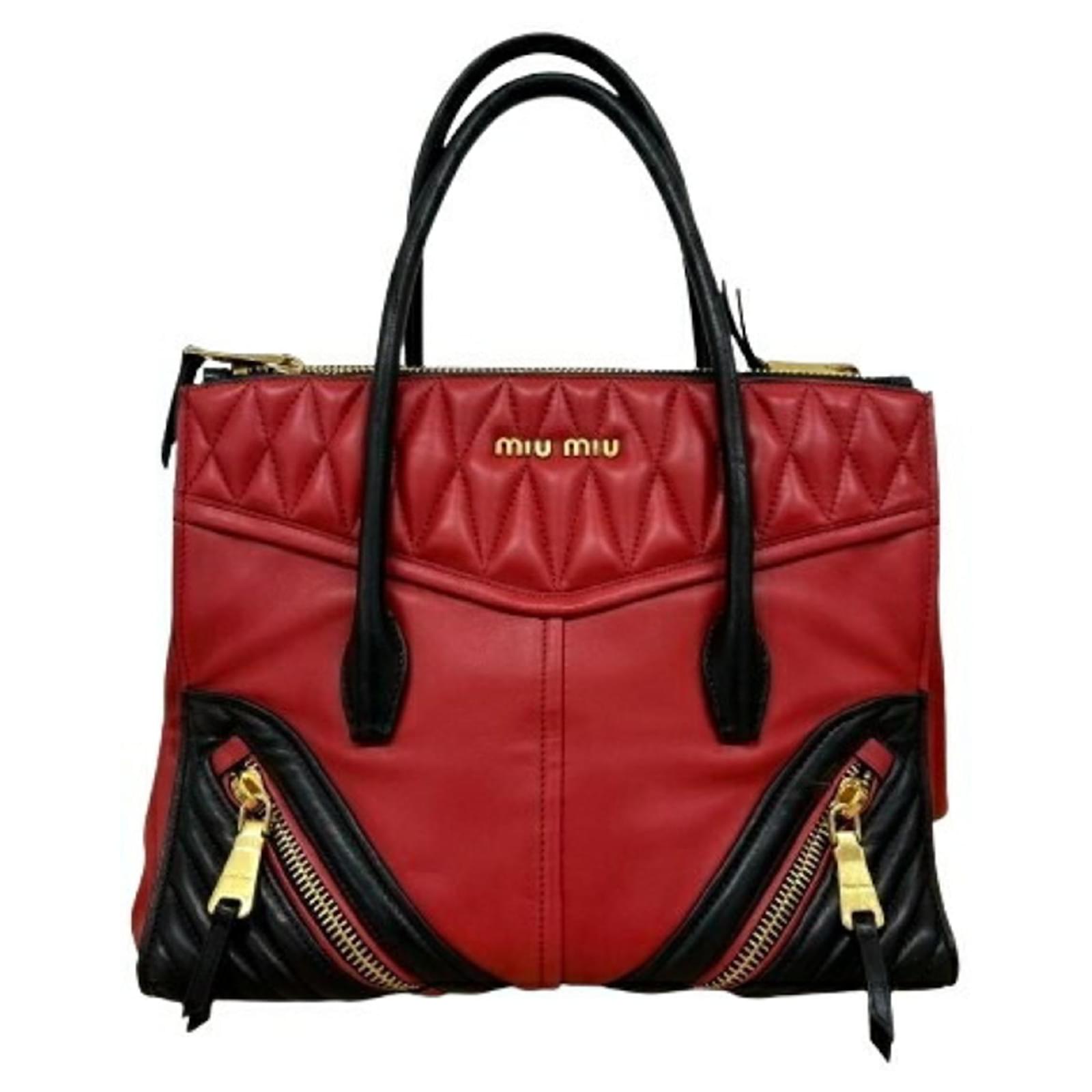 Miu Miu Biker Tote Bag Black Red Leather ref.1946837 - Joli Closet