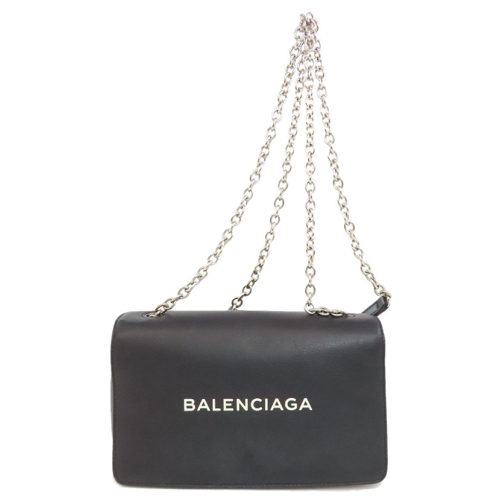 Everyday Balenciaga Chain Shoulder Wallet Black Leather ref.1982734 ...