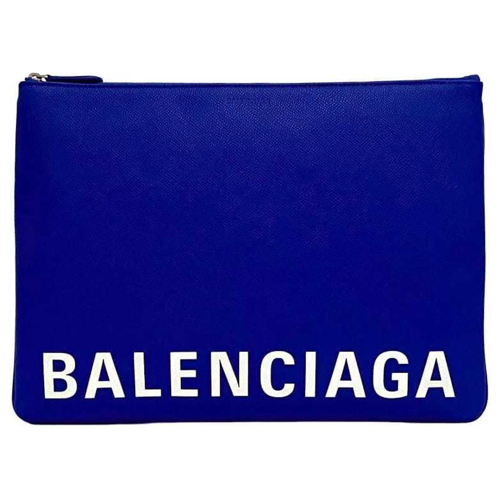 Balenciaga Blue Leather Clutch Bag ref.1986221 - Joli Closet