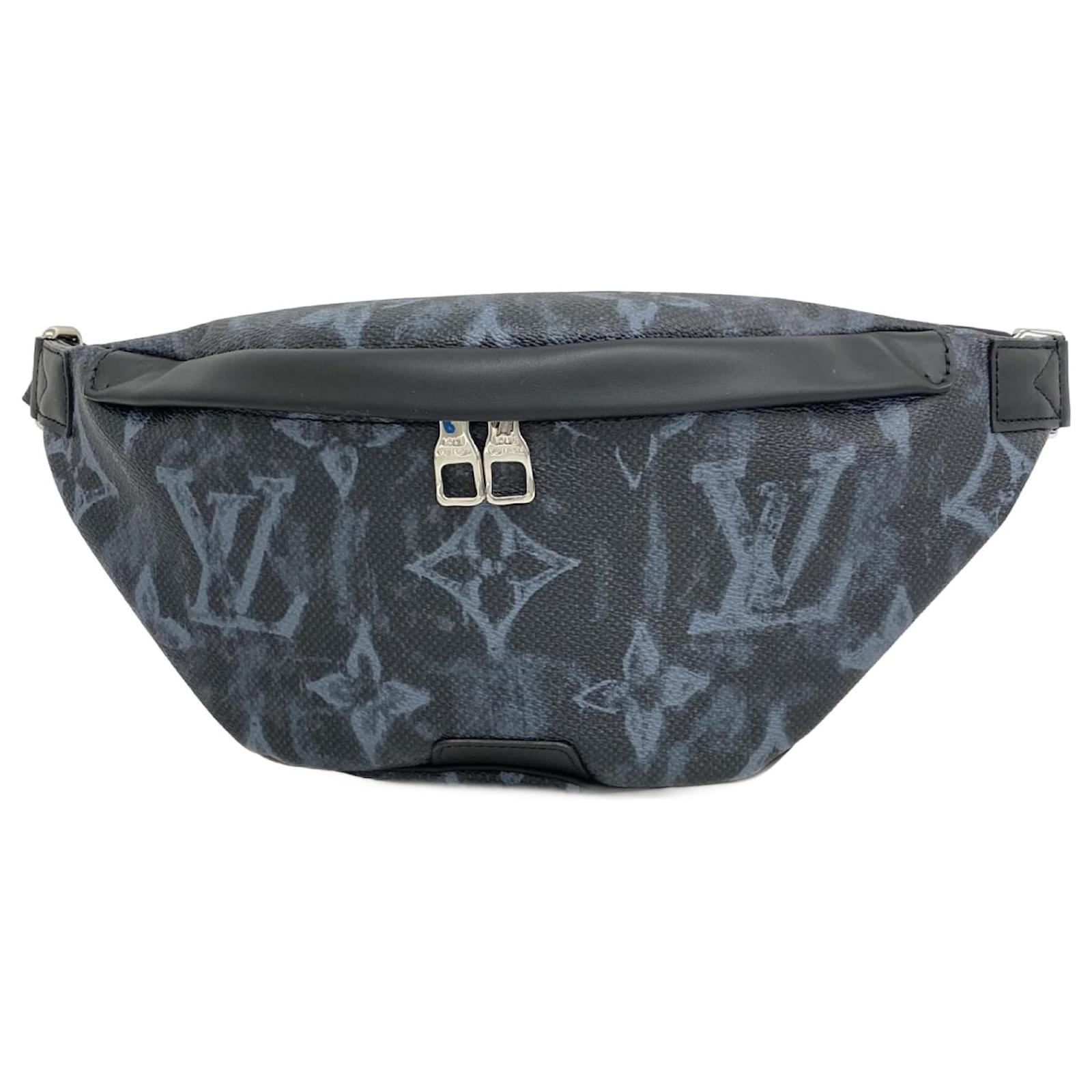 Louis Vuitton Monogram Pastel Discovery Bum Bag Black ref.1993345 - Joli Closet