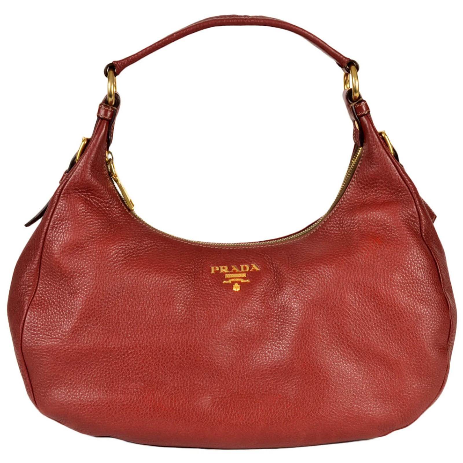 Prada Red Leather Shoulder Bag ref.1998489 - Joli Closet