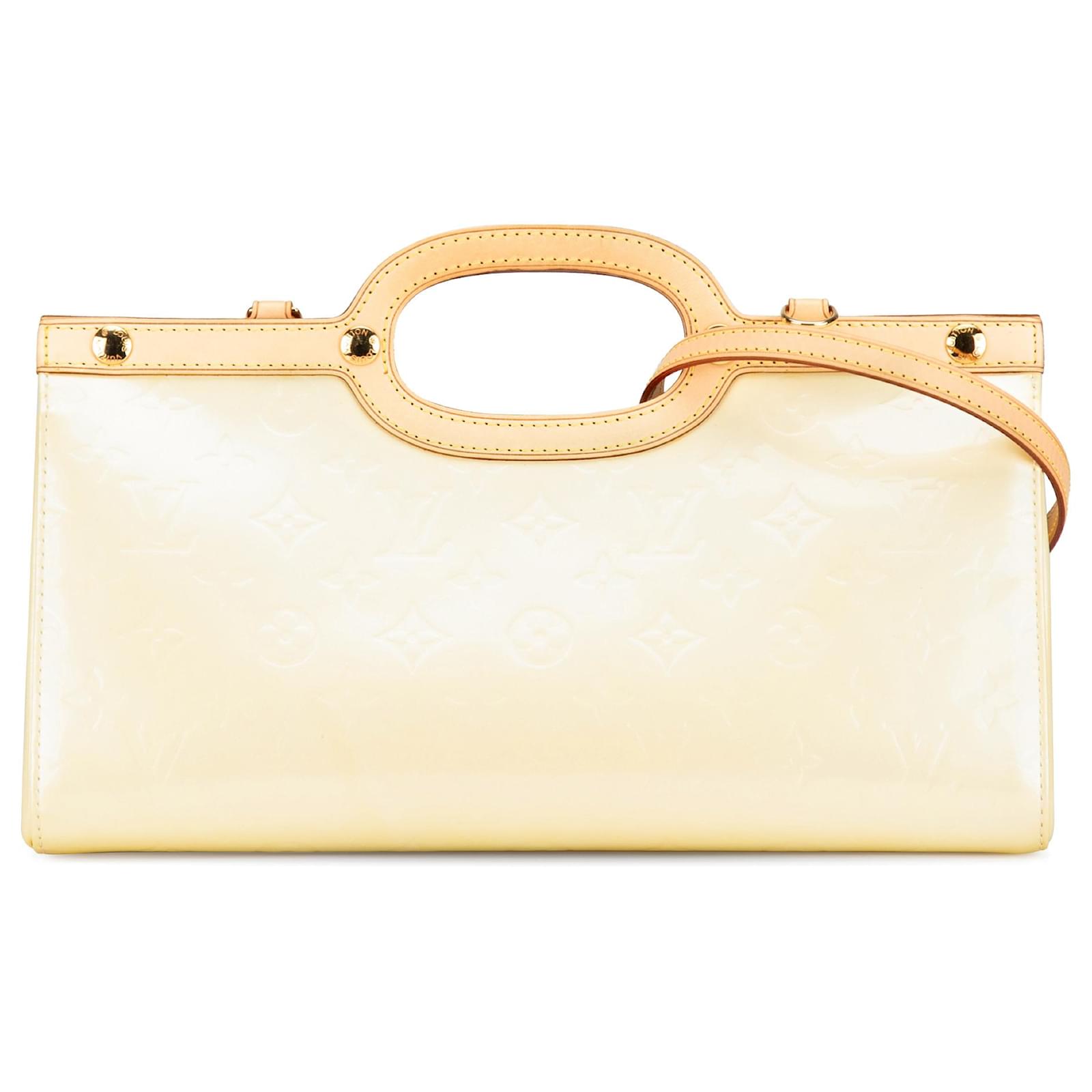 Louis Vuitton White Monogram Vernis Roxbury Drive Leather ref.1999797 ...