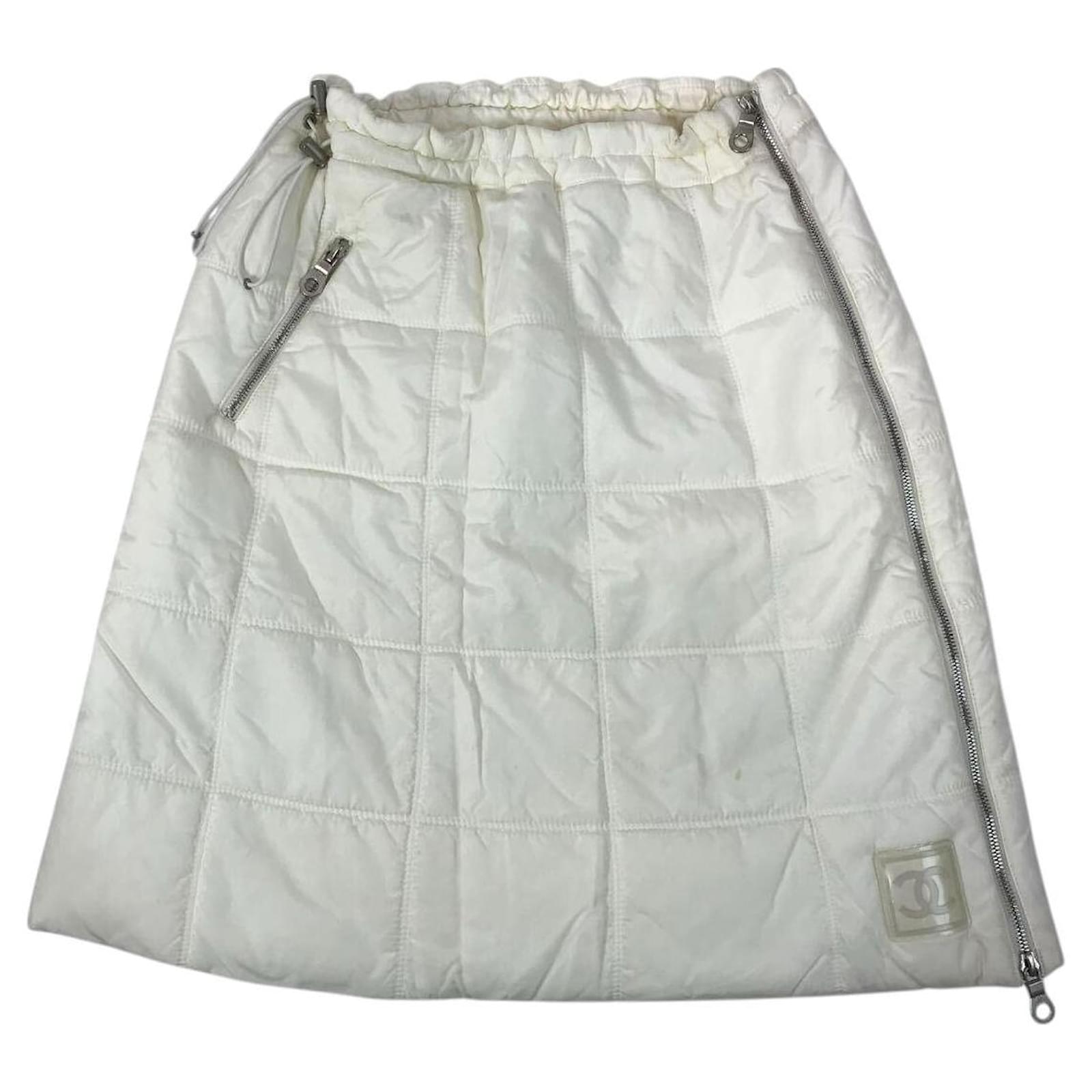 Chanel Sport Grey Vintage CC Quilted Puffer Skirt FW 2000 Polyester ...