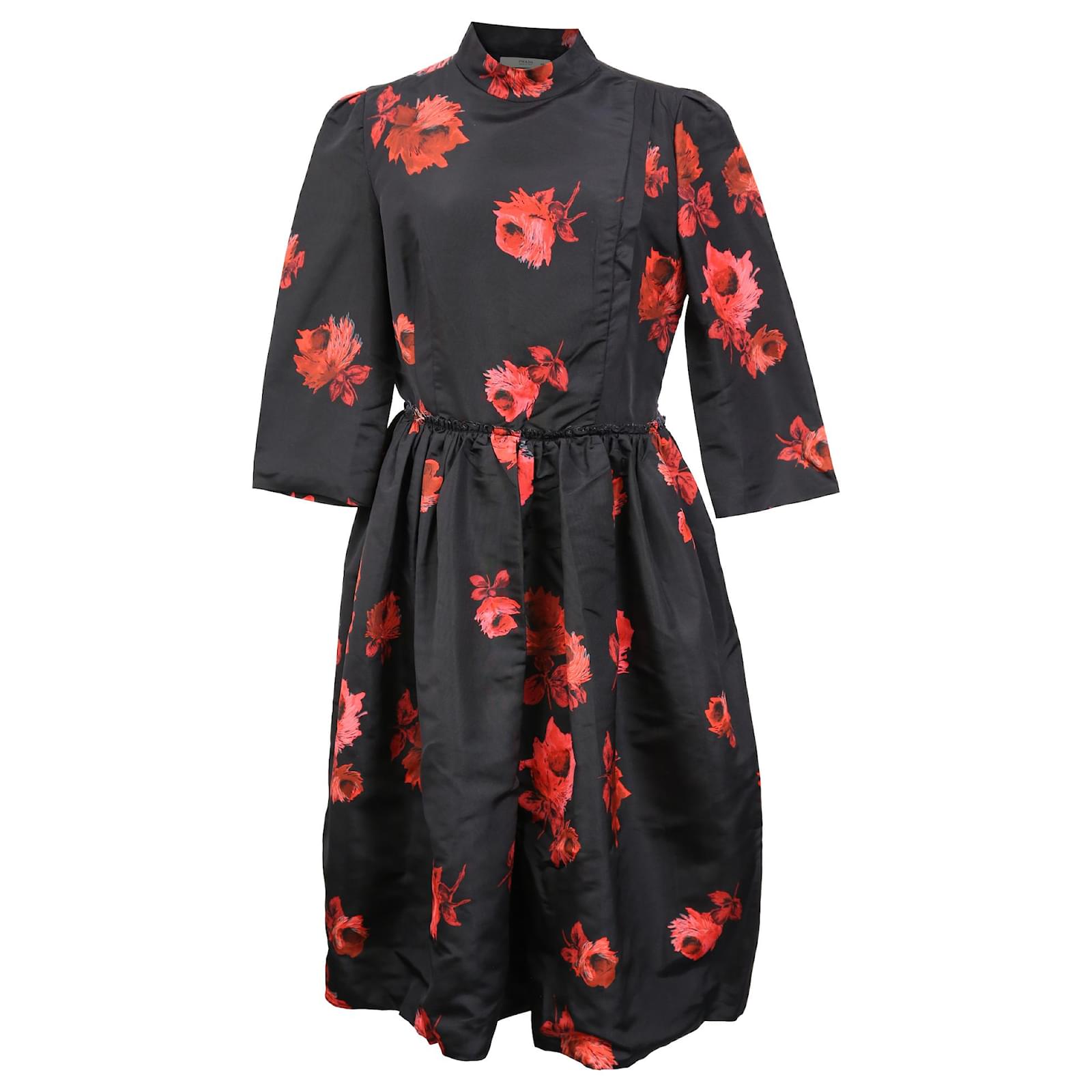 Prada Floral Print Midi Dress in Black Silk ref.2007956 - Joli Closet