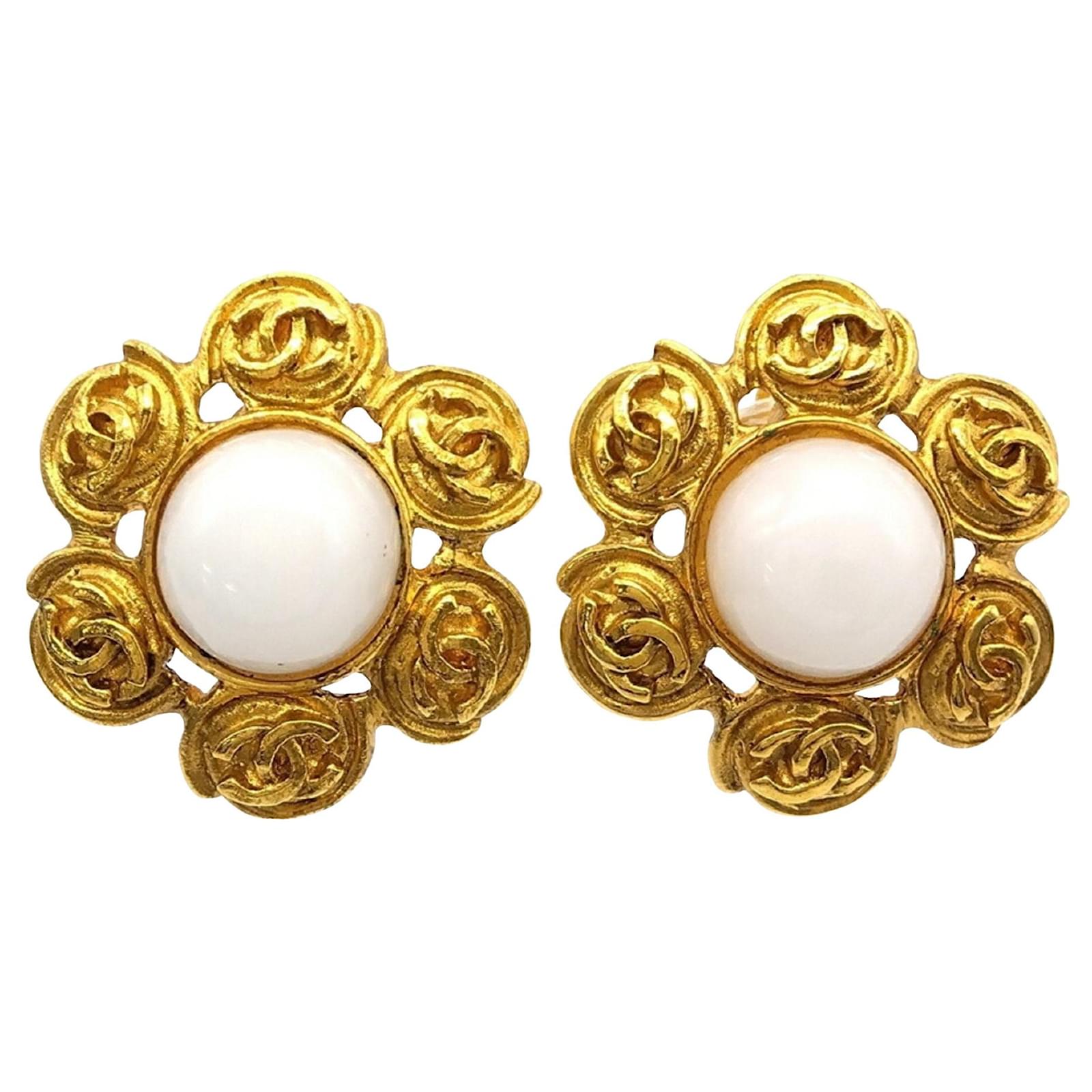 Chanel Logo CC Golden Gold-plated ref.2009180 - Joli Closet