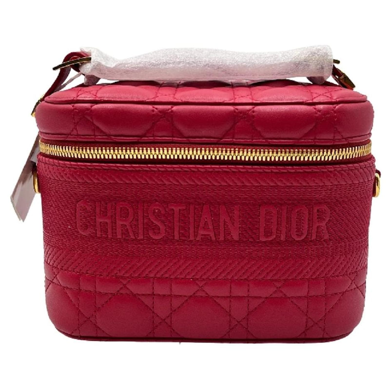 Dior Travel Vanity Case Red Lambskin ref.2009965 - Joli Closet