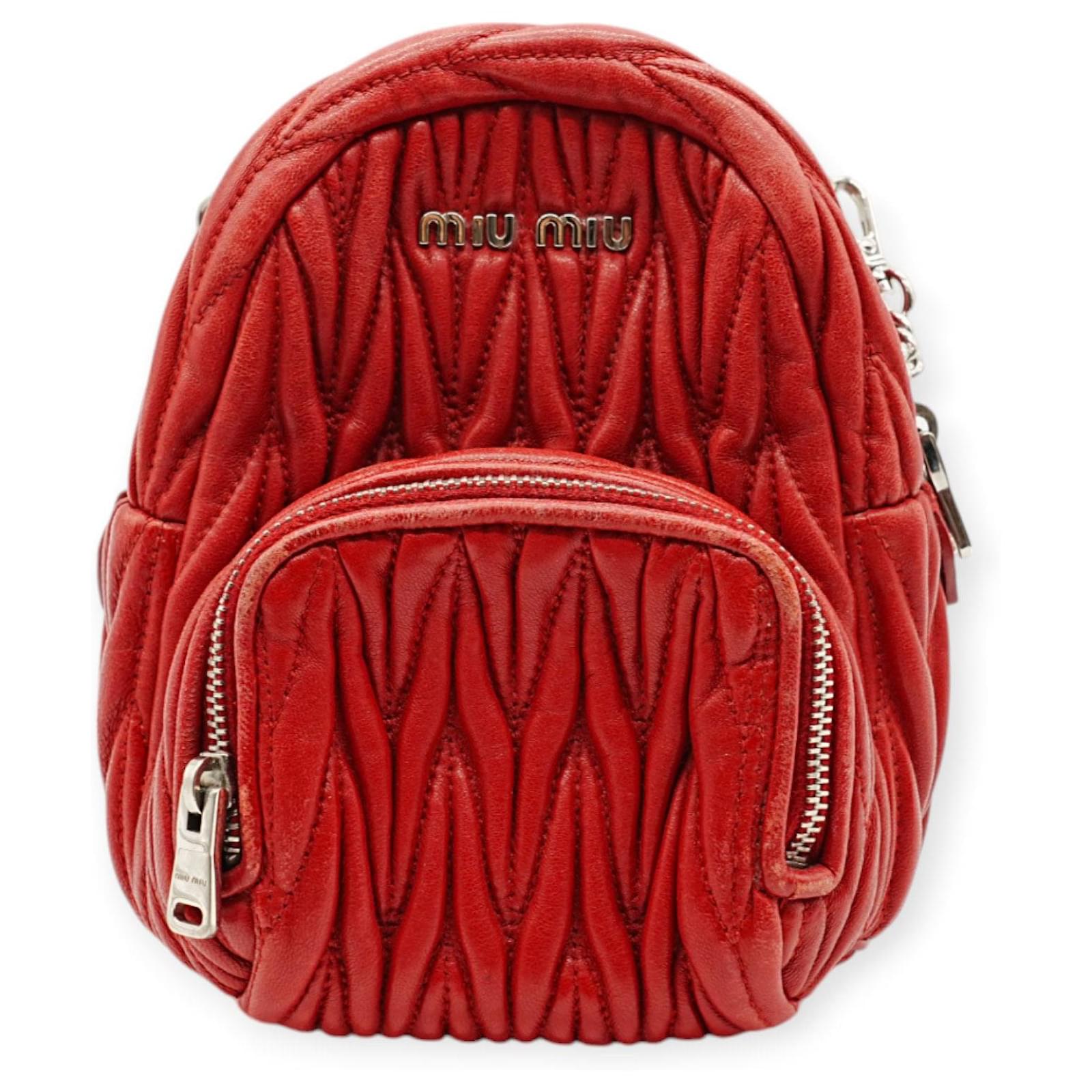 Miu Miu Mini Backpack Red Leather ref.2009969 - Joli Closet