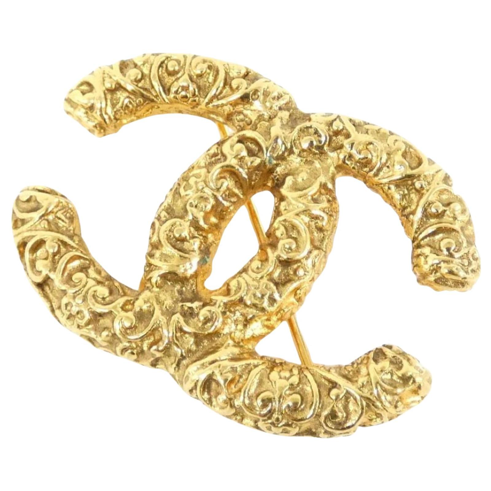 Chanel Coco Mark Golden Gold-plated ref.2015146 - Joli Closet
