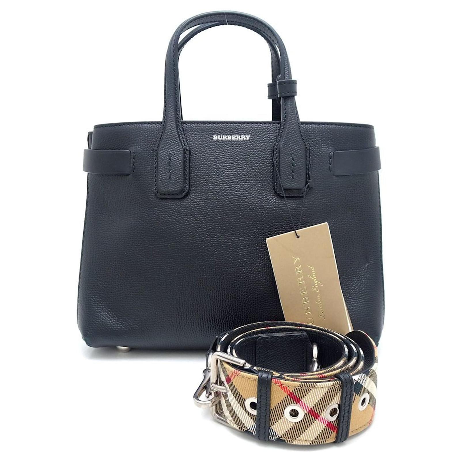 Burberry Small Banner Handbag Black Leather ref.2016896 - Joli Closet