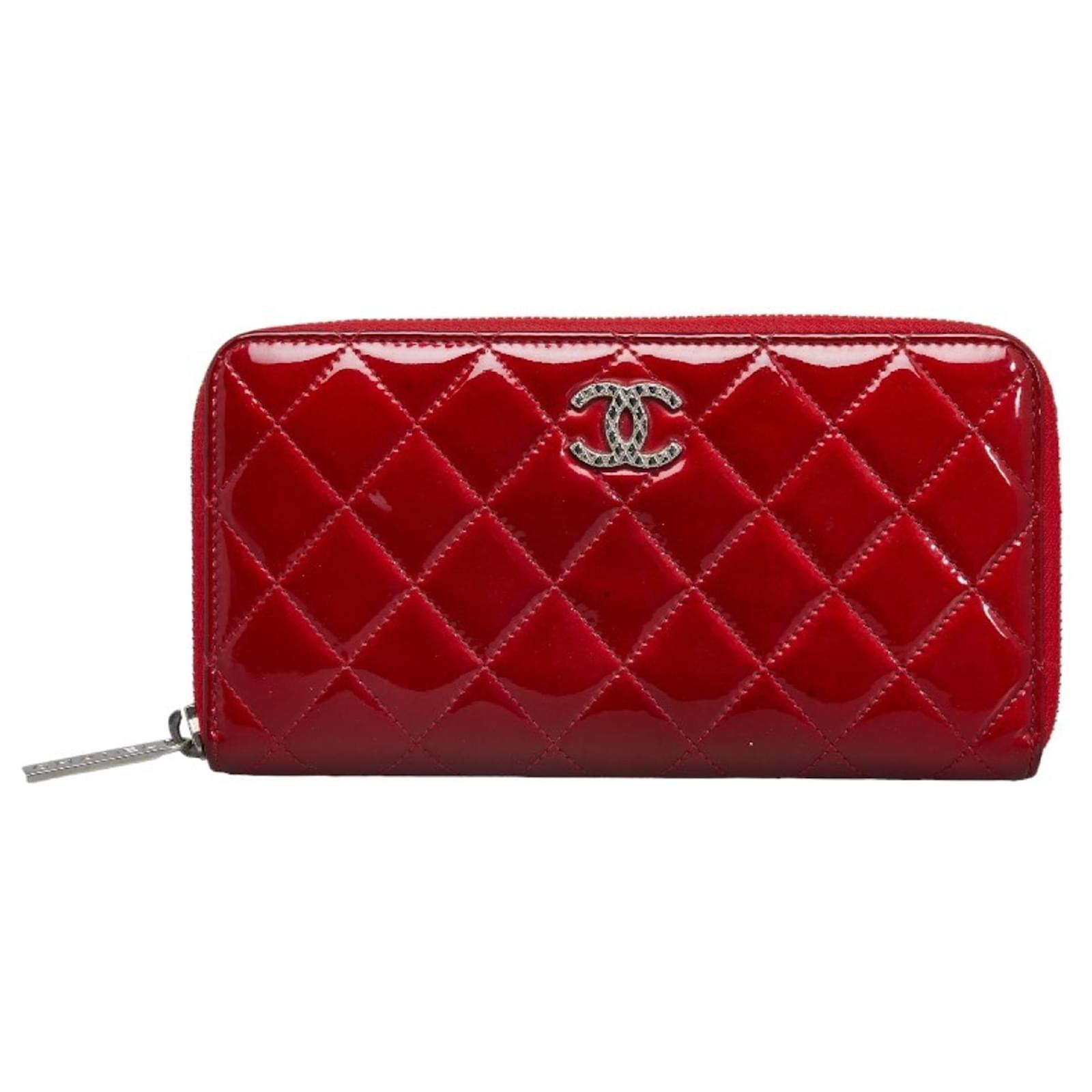 Chanel Red Enamel Calfskin Long Wallet Leather ref.2017232 - Joli Closet