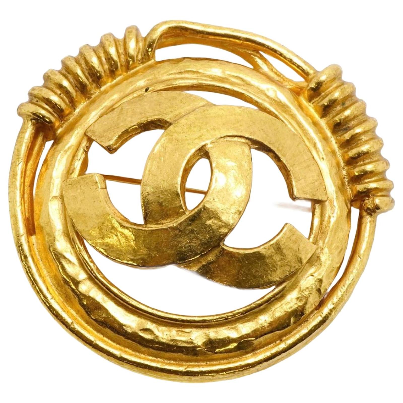 Chanel Coco Mark Golden Gold-plated ref.2023068 - Joli Closet