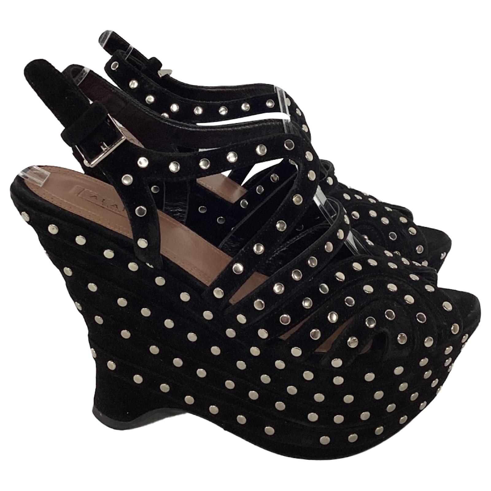 Alaïa Studded Wedge Sandals in Black Suede ref.2024801 - Joli Closet