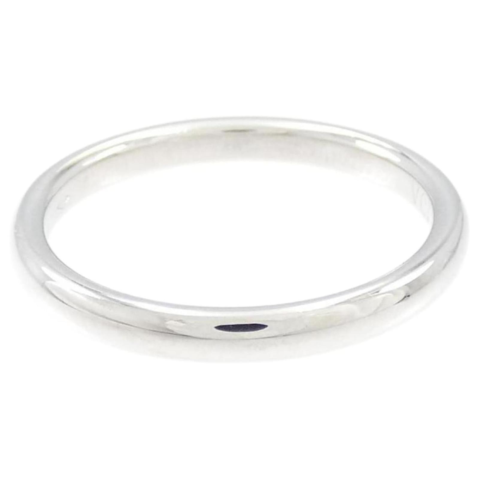 Van Cleef & Arpels Alliance Romance Silvery Platinum ref.2029092 - Joli ...