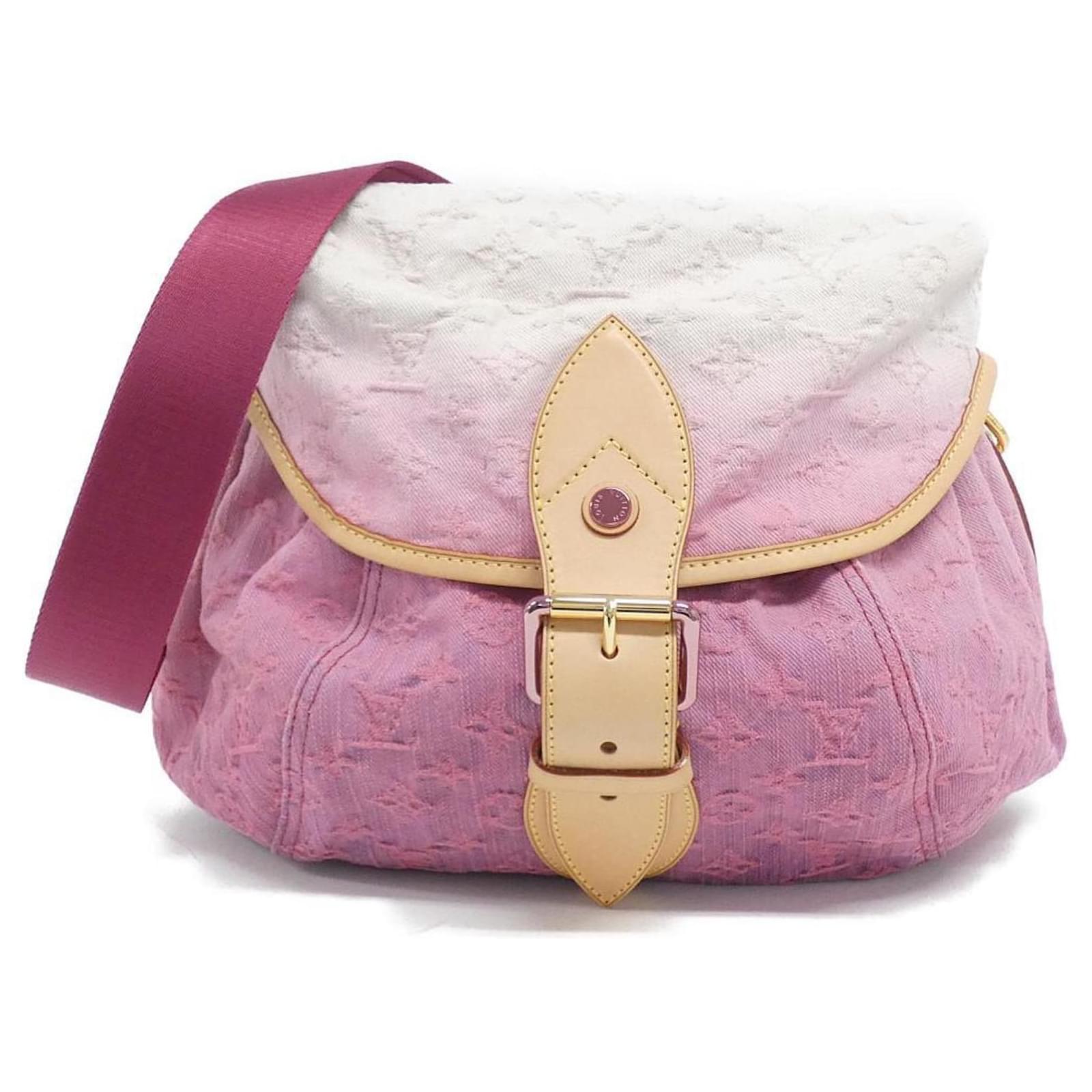 Louis Vuitton Pink Denim ref.2029401 - Joli Closet