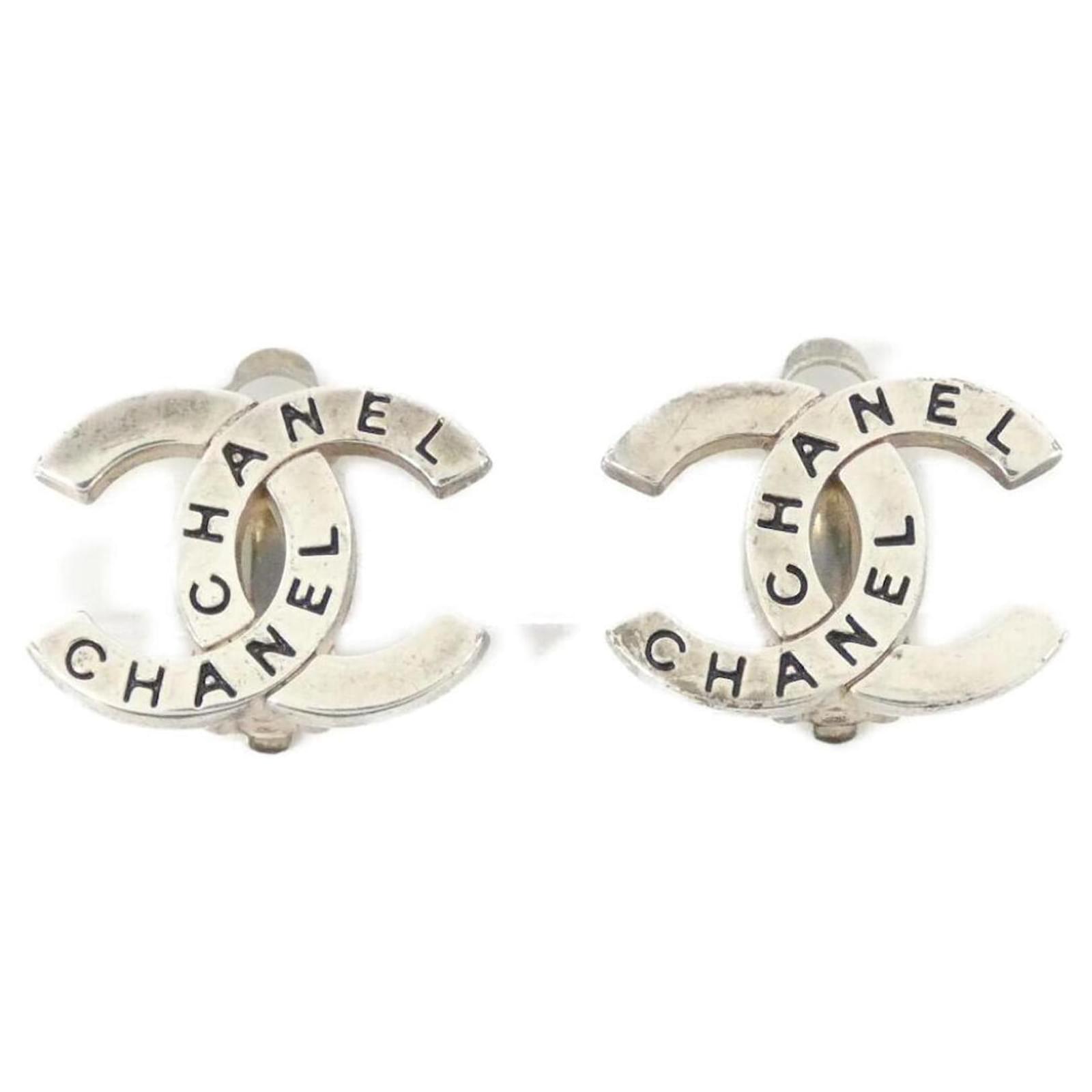 Chanel Logo CC Silvery Metal ref.2029466 - Joli Closet
