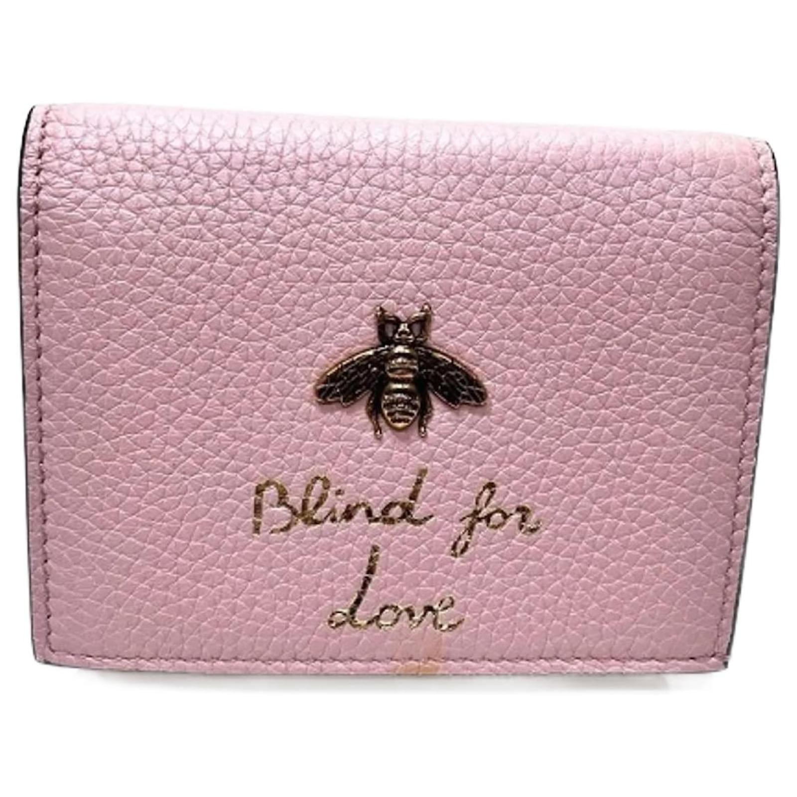 GUCCI Animalier Bee Leather Bi-fold Wallet Pink ref.2029491 - Joli Closet
