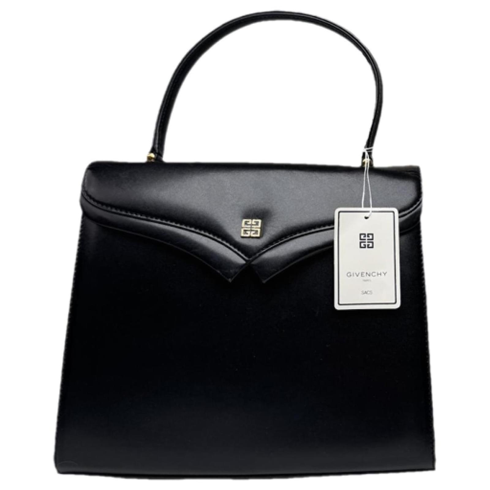 GIVENCHY Handbags T. Leather Black ref.2034458 - Joli Closet