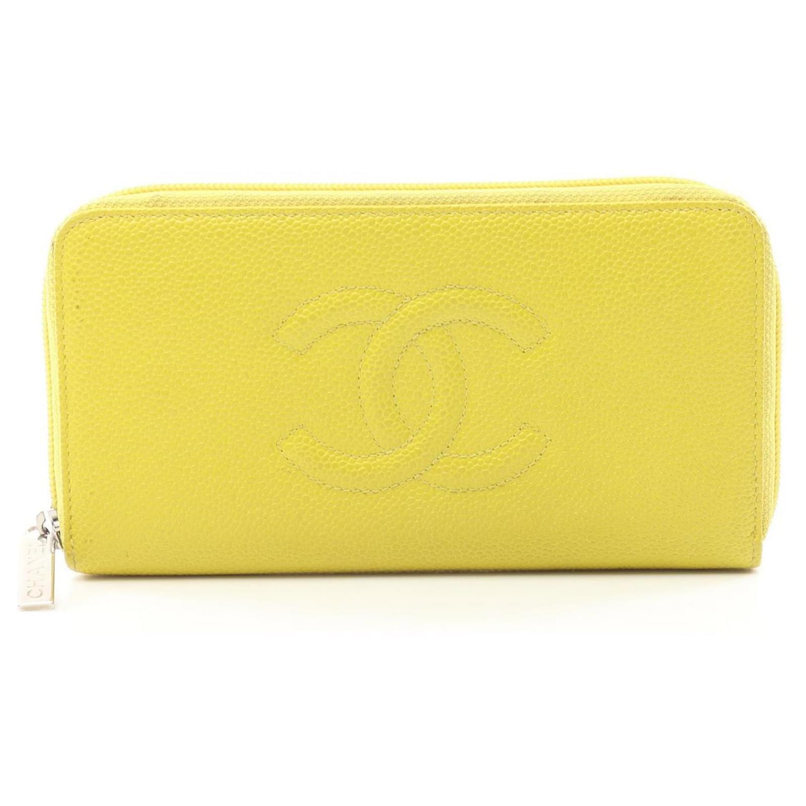 Chanel Coco Mark Round Long Wallet in Yellow Leather ref.2041716 - Joli ...