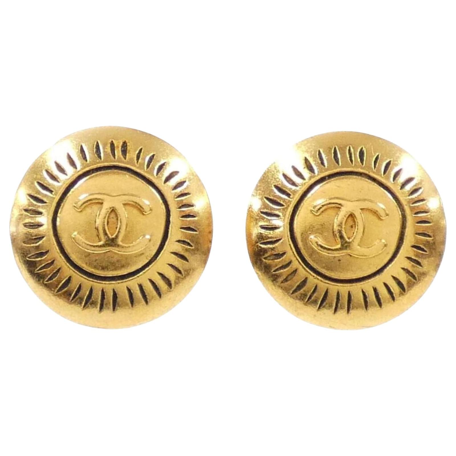 Chanel Coco Mark Golden Gold-plated ref.2042401 - Joli Closet