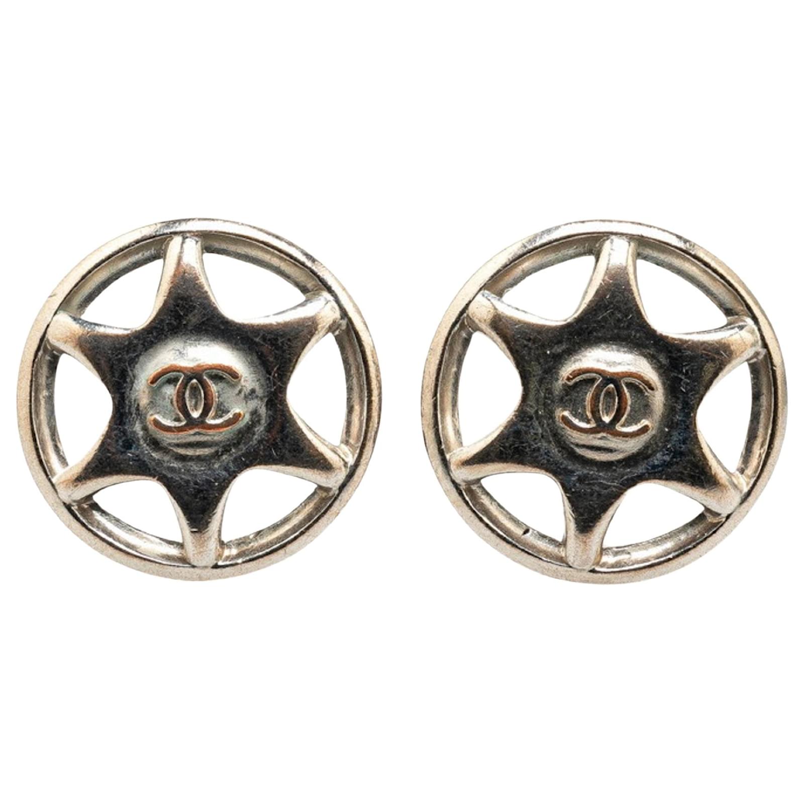 Chanel Logo CC Silvery Metal ref.2043212 - Joli Closet