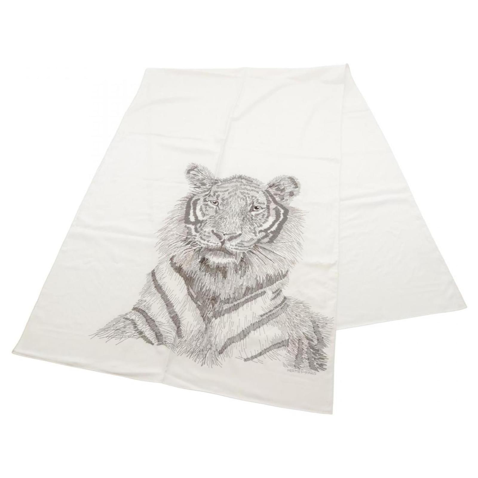 Hermès Hermes Embroidered Tiger Silk Scarf Cream ref.2043257 - Joli Closet