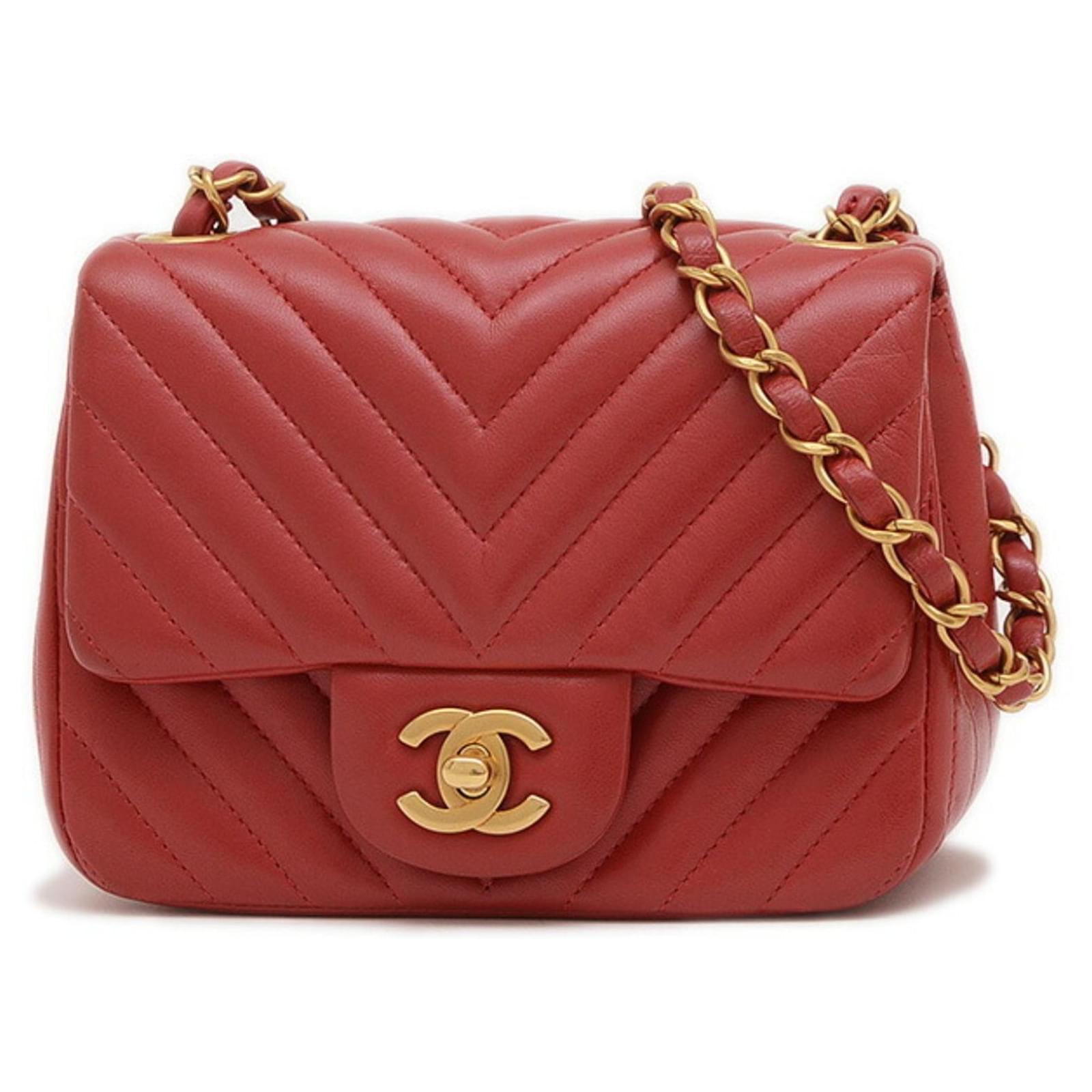 Chanel Chevron Red Leather ref.2045579 - Joli Closet