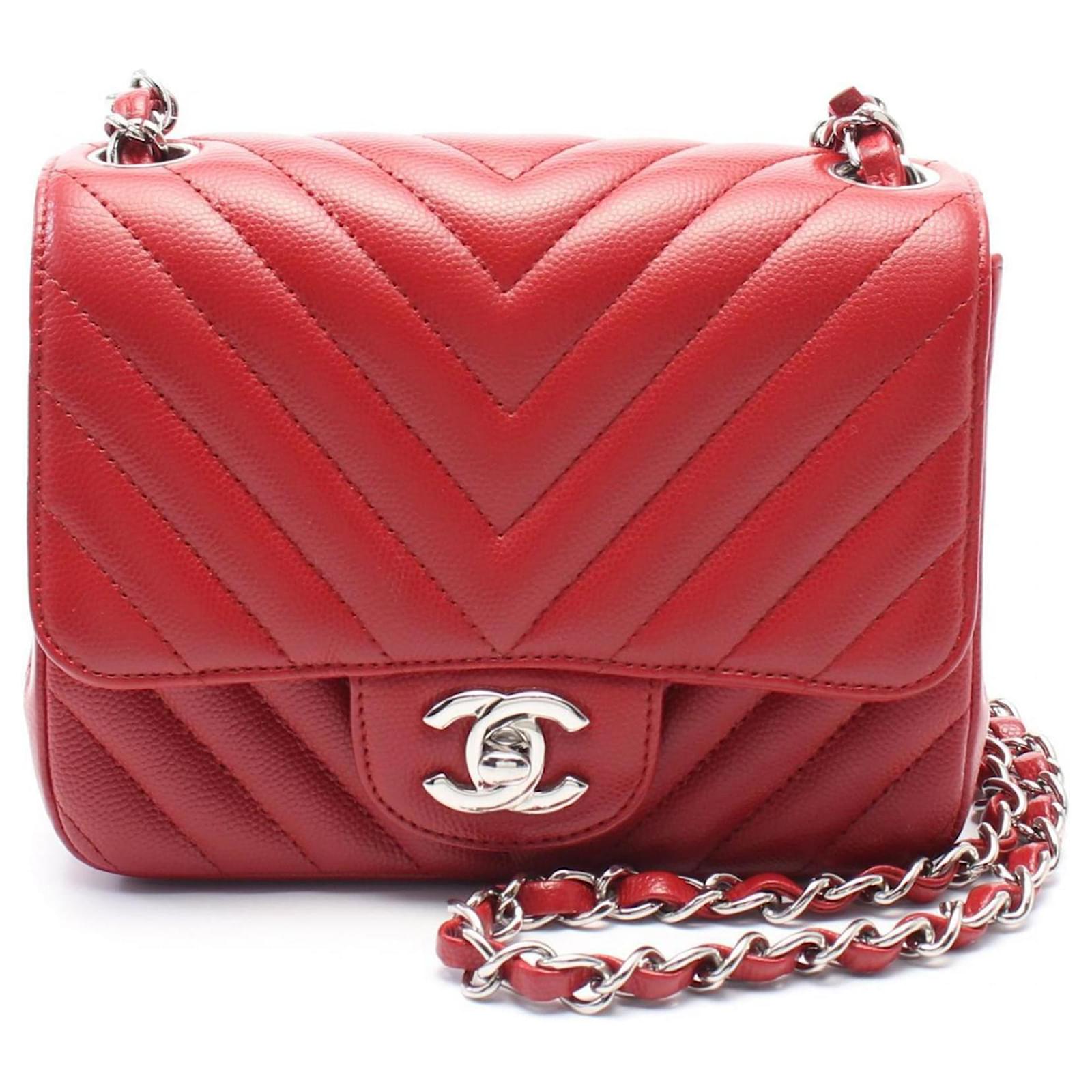 Chanel Chevron Red Leather ref.2053510 - Joli Closet