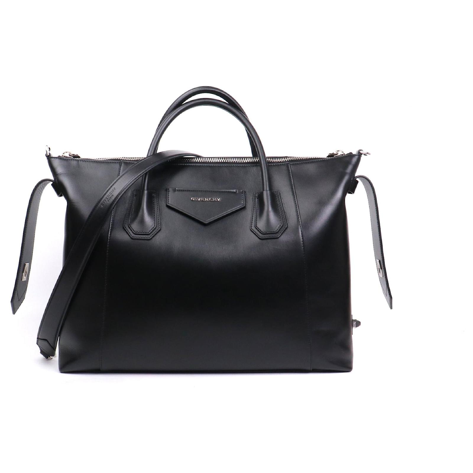 GIVENCHY Handbags T. Leather Black ref.2056901 - Joli Closet