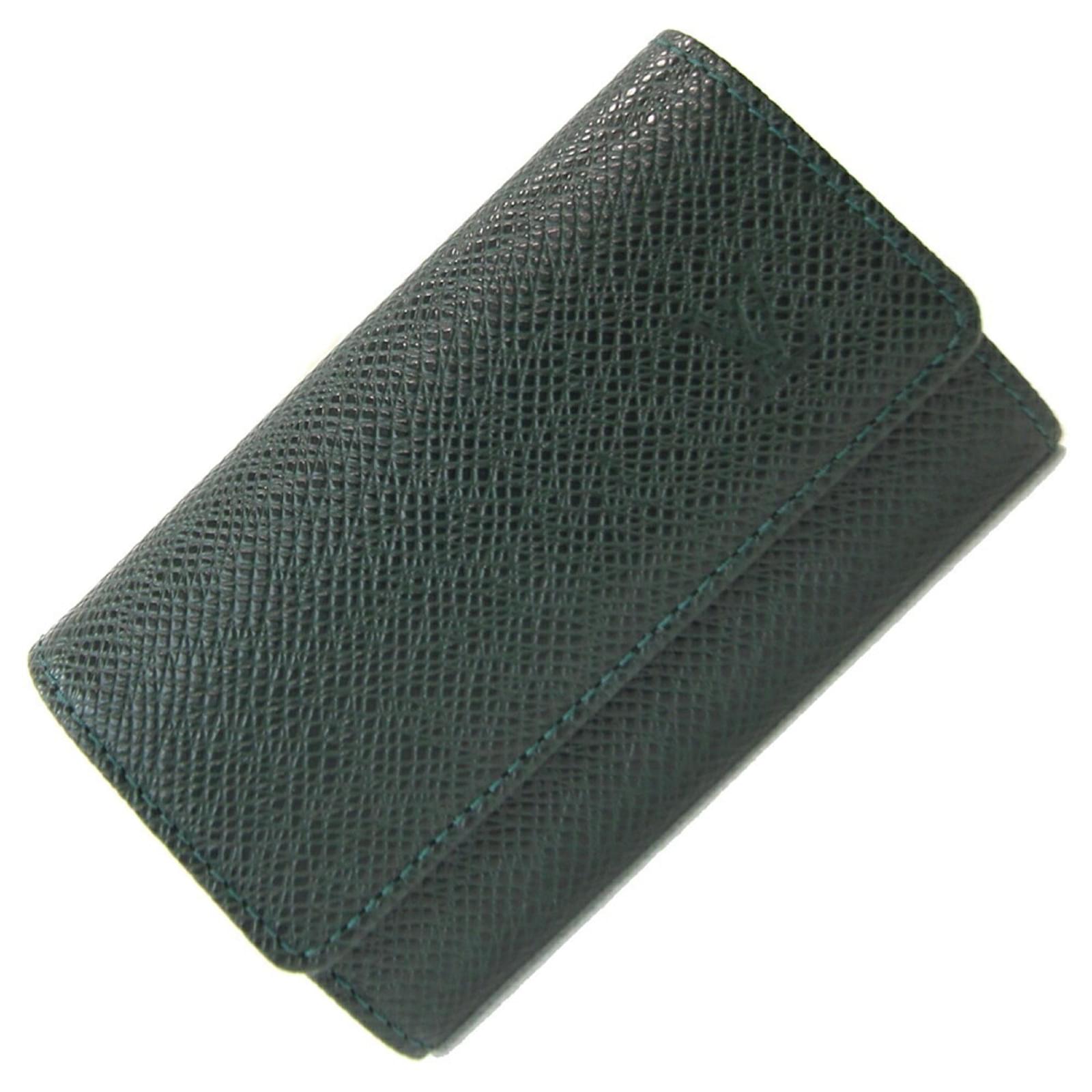Louis Vuitton Multiclés Green Leather ref.2070887 - Joli Closet