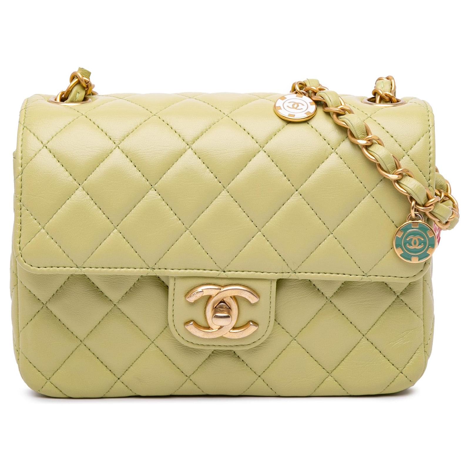 CHANEL Handbags T. Leather Green ref.2076051 - Joli Closet