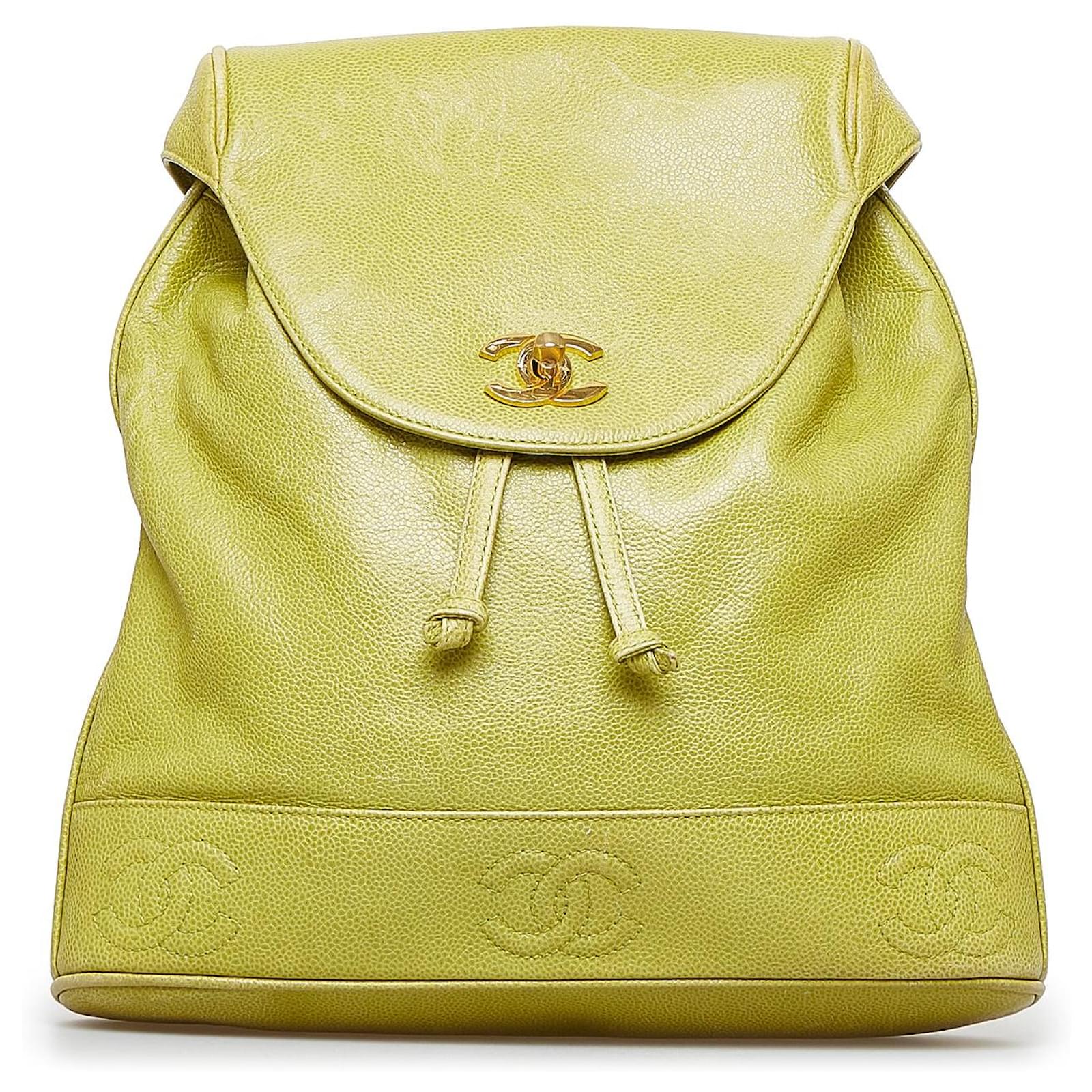 CHANEL Backpacks T. Leather Green ref.2078737 - Joli Closet