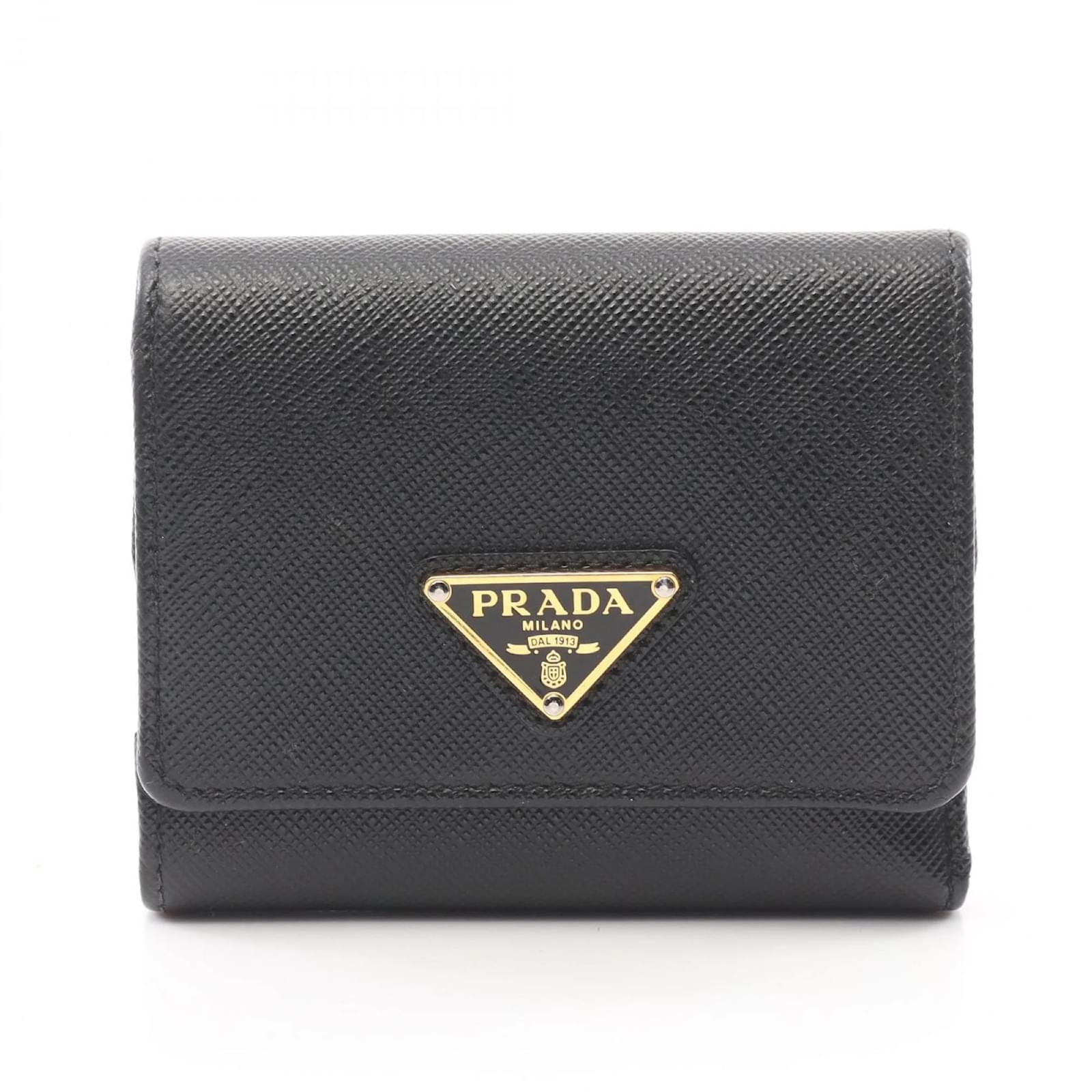 Prada Saffiano Tri-fold Long Wallet Black Leather ref.2085735 - Joli Closet