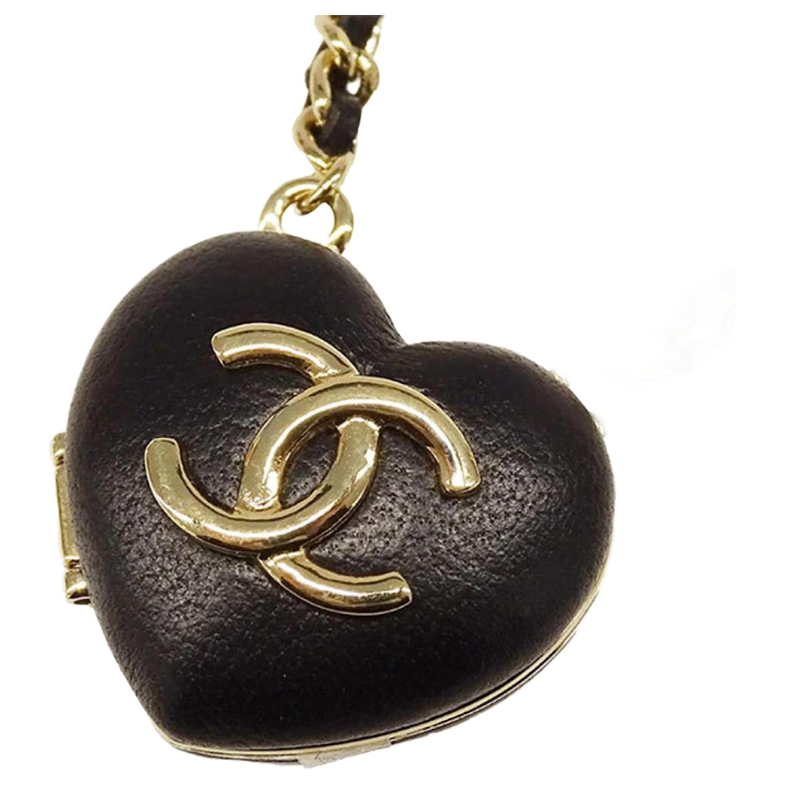 Chanel Black Heart Locket Necklace Golden Leather Gold-plated ref ...