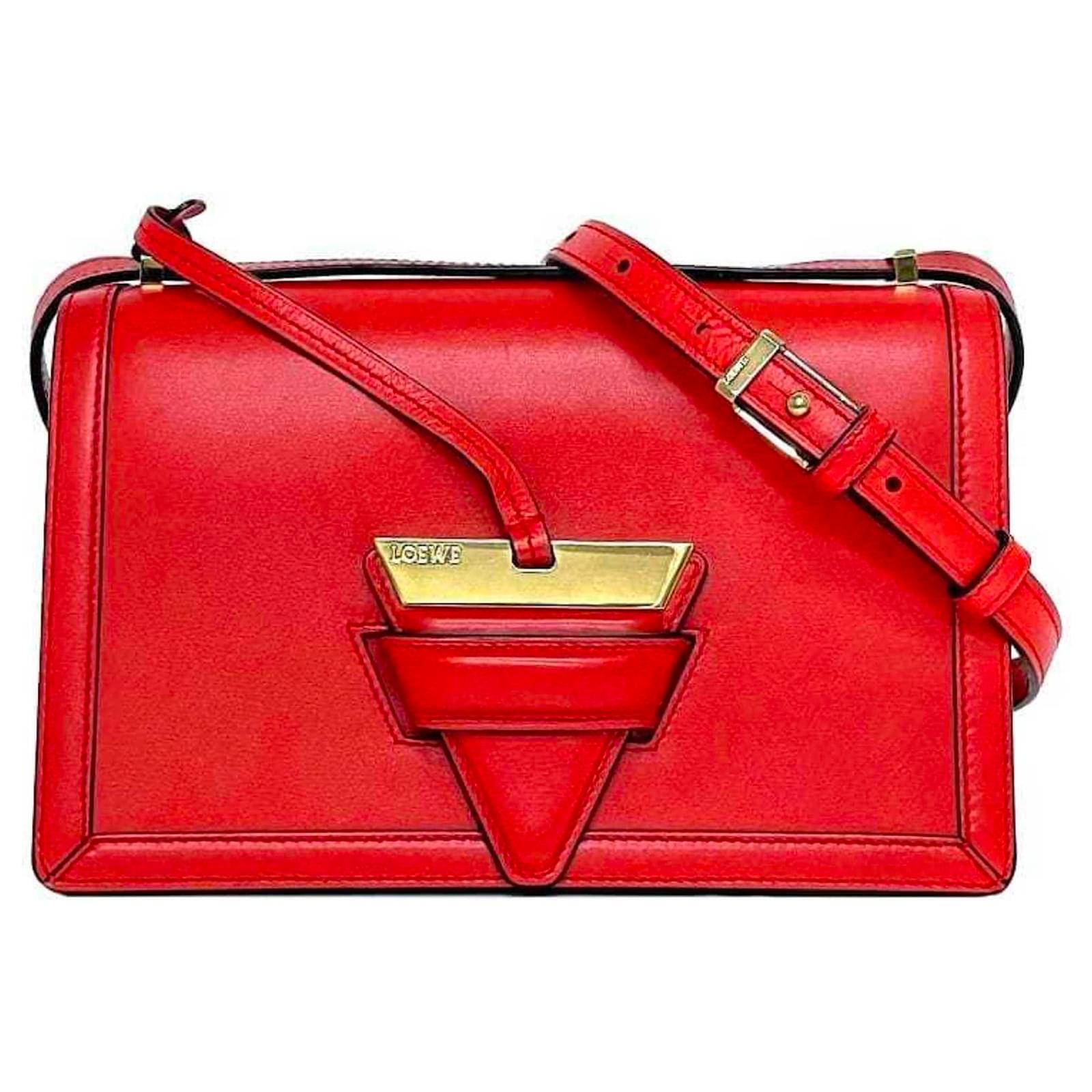 Loewe Shoulder Bag Barcelona Red Leather ref.2094340 - Joli Closet